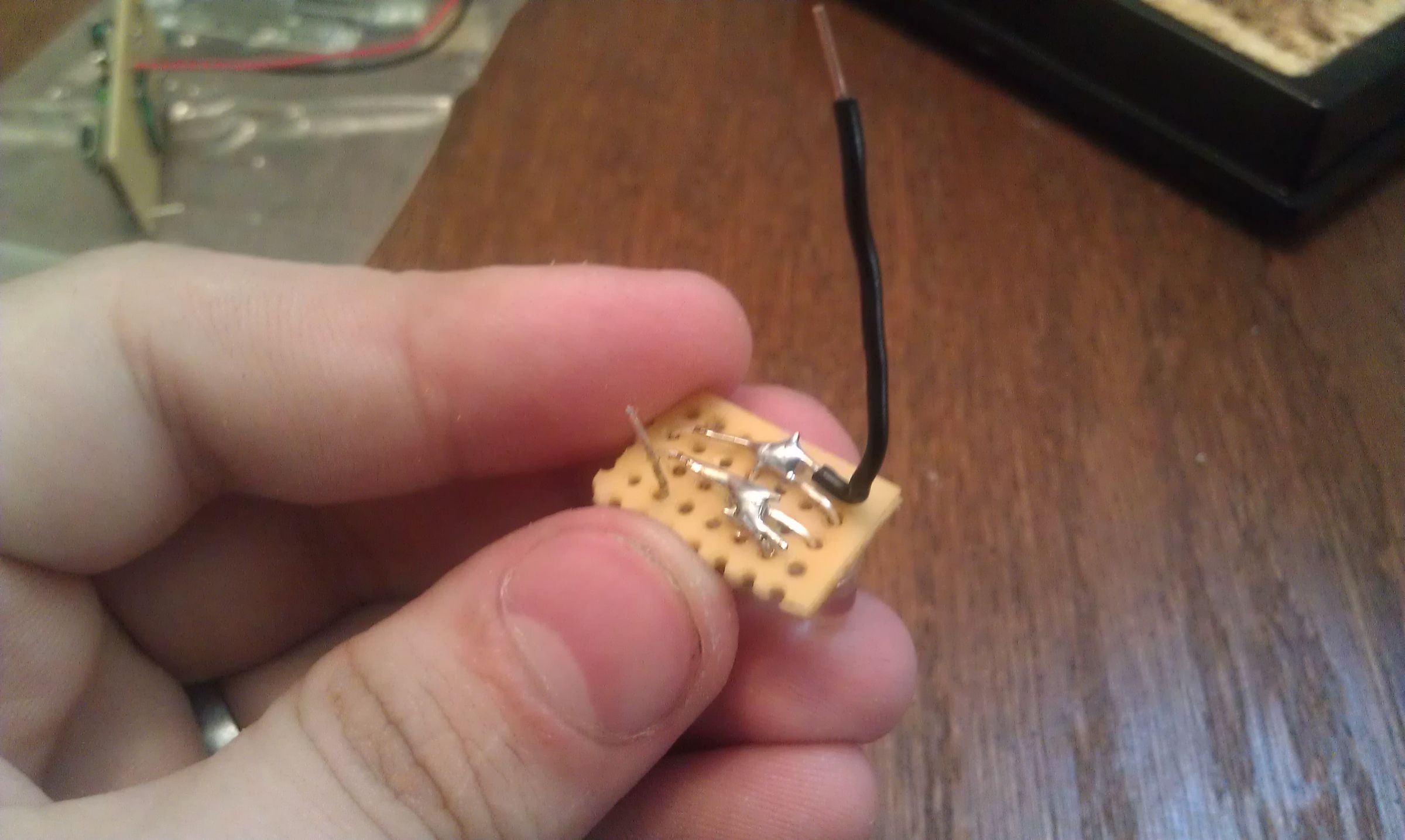 Simple LED 9 Volt Battery Flash Light - Instructables