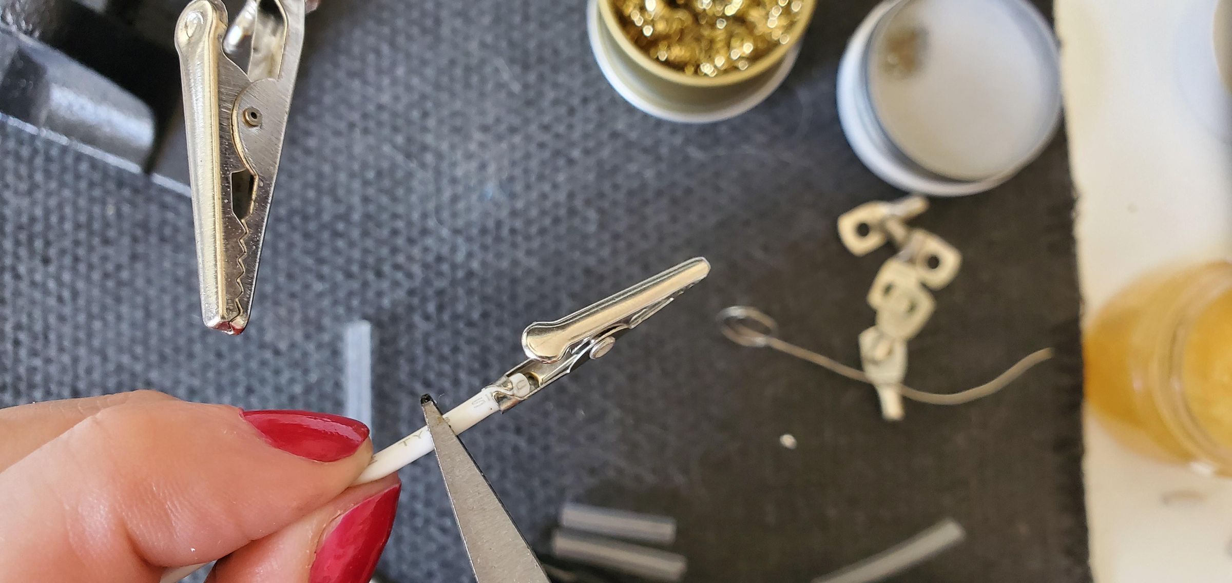 Croc-a-licious! Make Your Own Connectors: Crocodile Clips, Ring ...