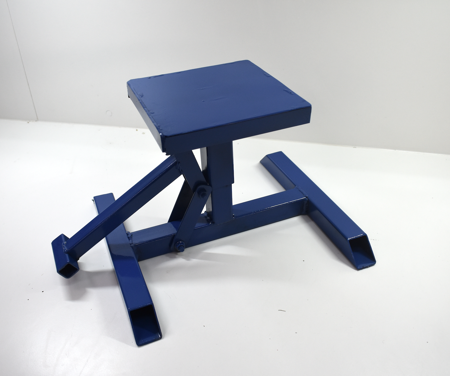 Motorcycle Lift Stand : 6 Steps (with Pictures) - Instructables