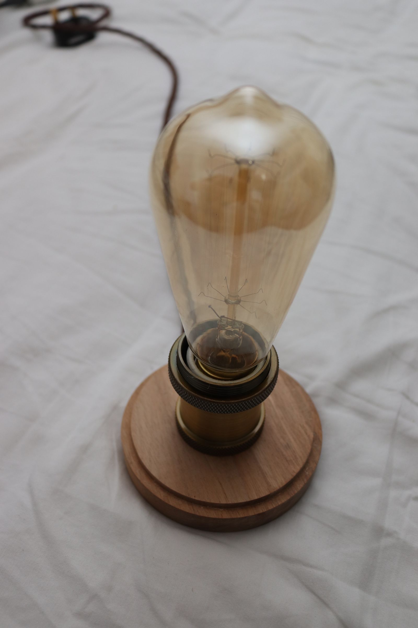 Edison Desk Lamp : 6 Steps (with Pictures) - Instructables