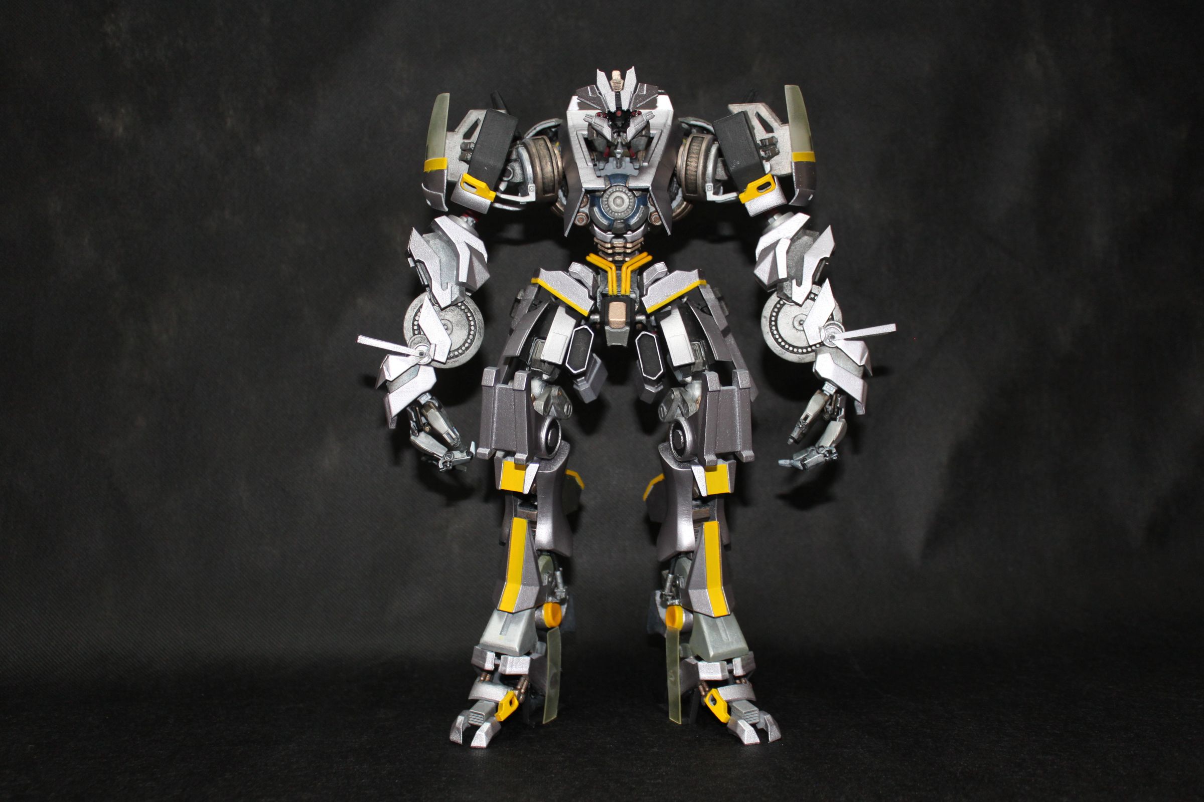 Transformers: Astrotrain : 4 Steps - Instructables