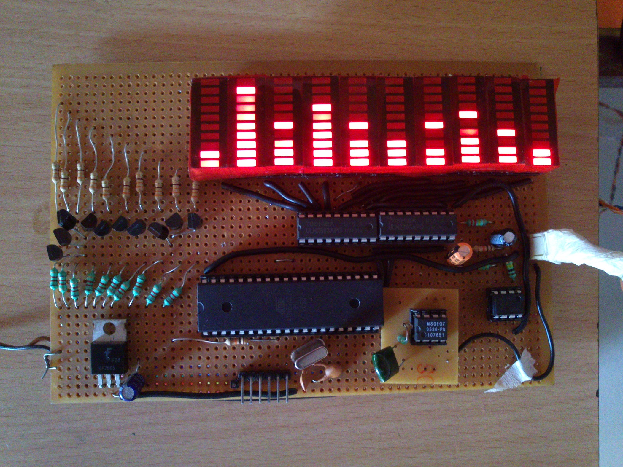 100 LED 10 Band Audio Spectrum Atmega32 MSGEQ7 With Peak Hold and Fall Down : 6 Steps ...