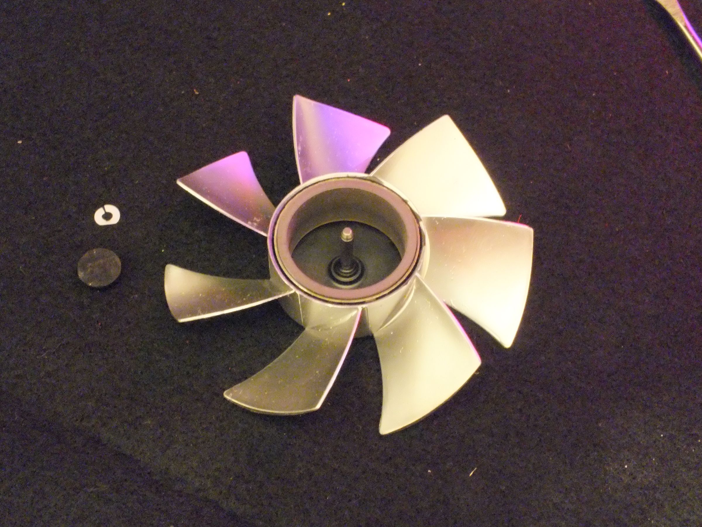 REPAINT a PC FAN (MOD) : 8 Steps - Instructables