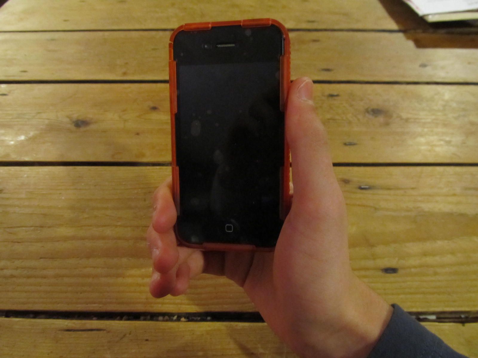 How to Amplify Your IPhone Speakers...with Your Hands! : 3 Steps ...