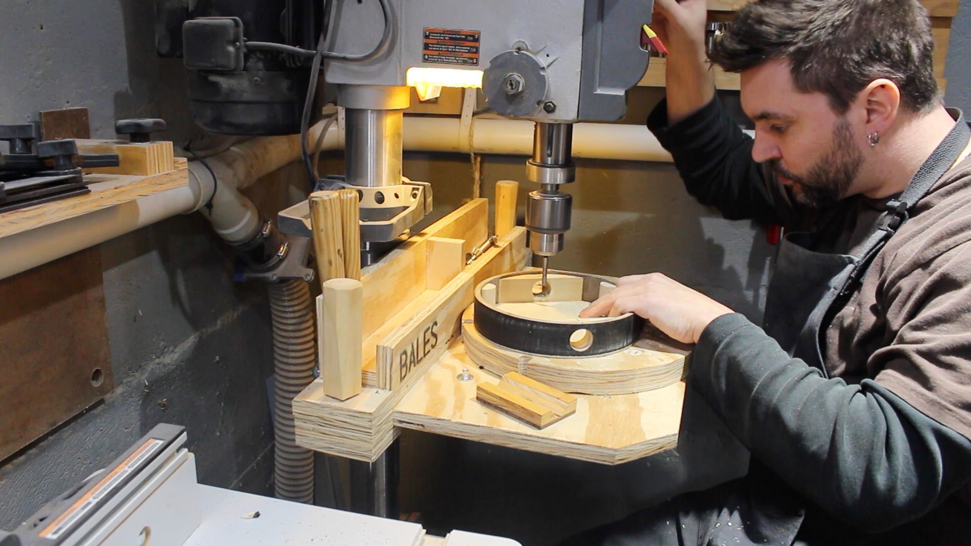 Diddley Bow : 17 Steps (with Pictures) - Instructables