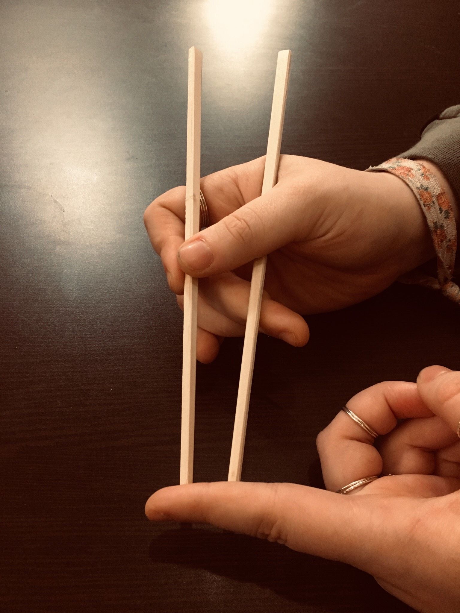 How to Hold Chopsticks : 11 Steps - Instructables
