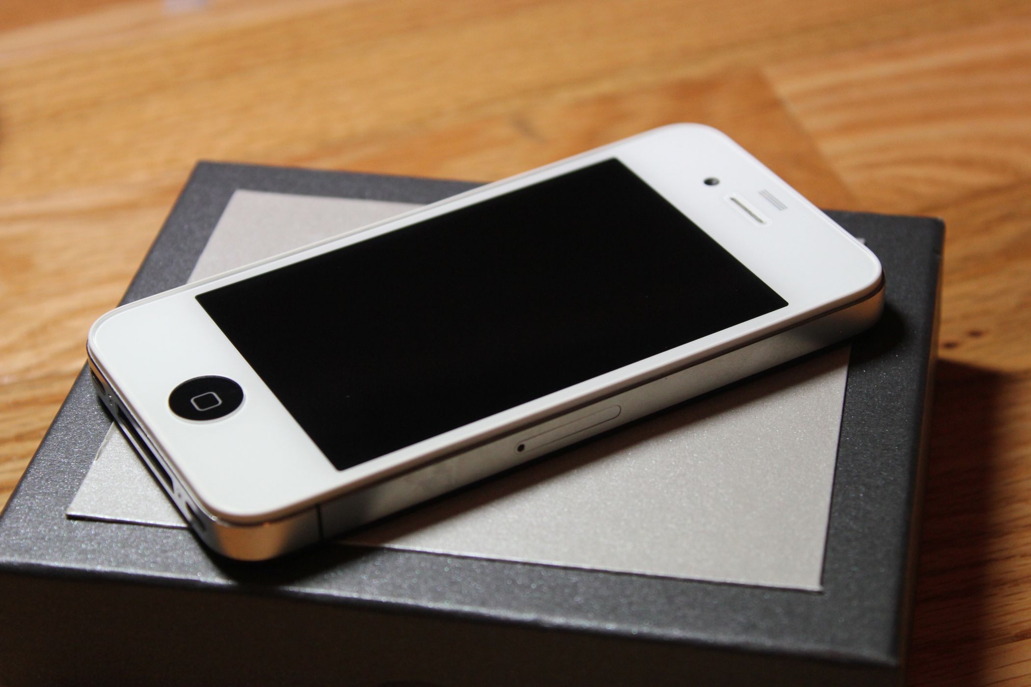Guide to IPhone 4 Screen Replacement : 17 Steps (with Pictures ...