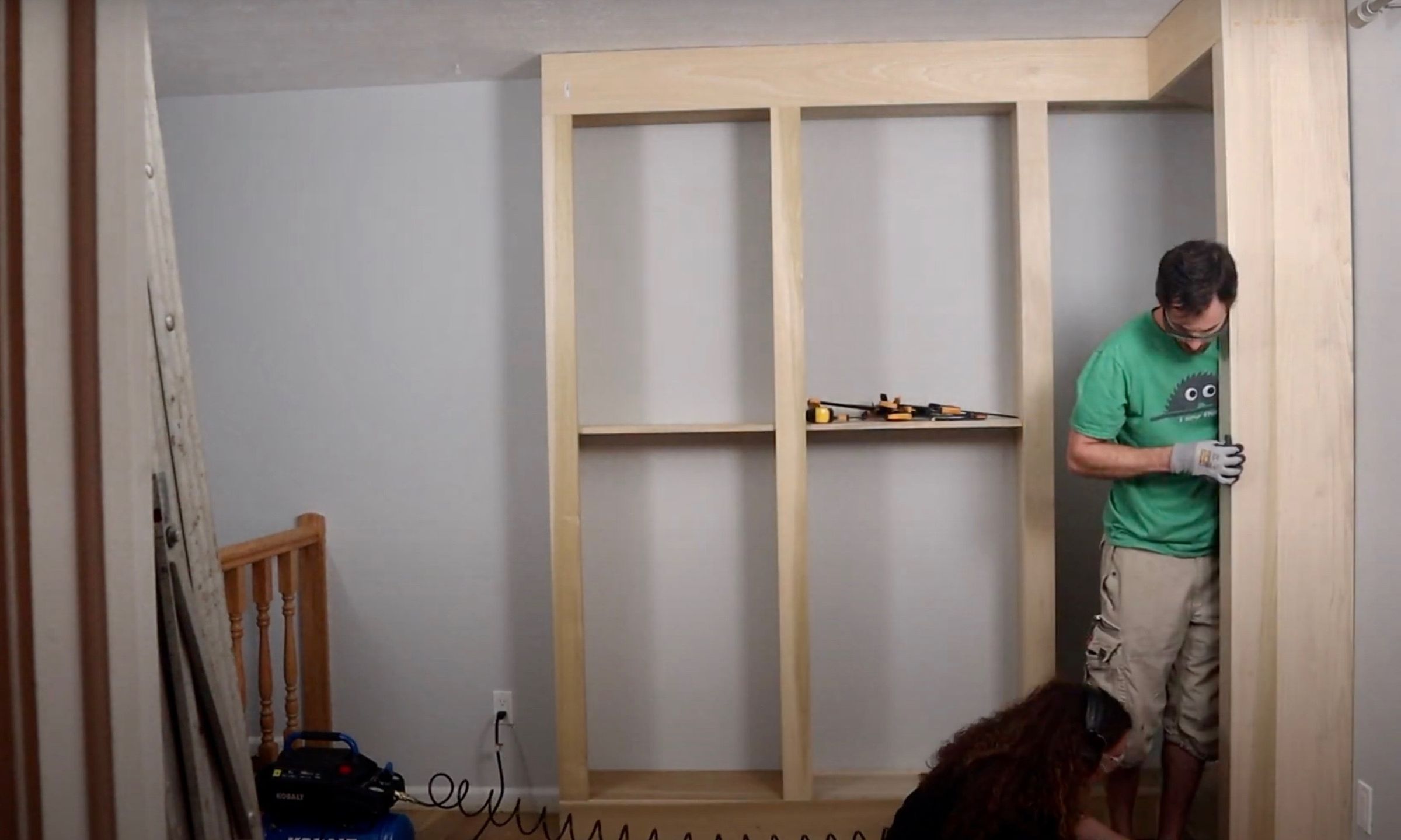 Build Your Own Hardwood Built-In Bookcases! : 8 Steps (with Pictures ...