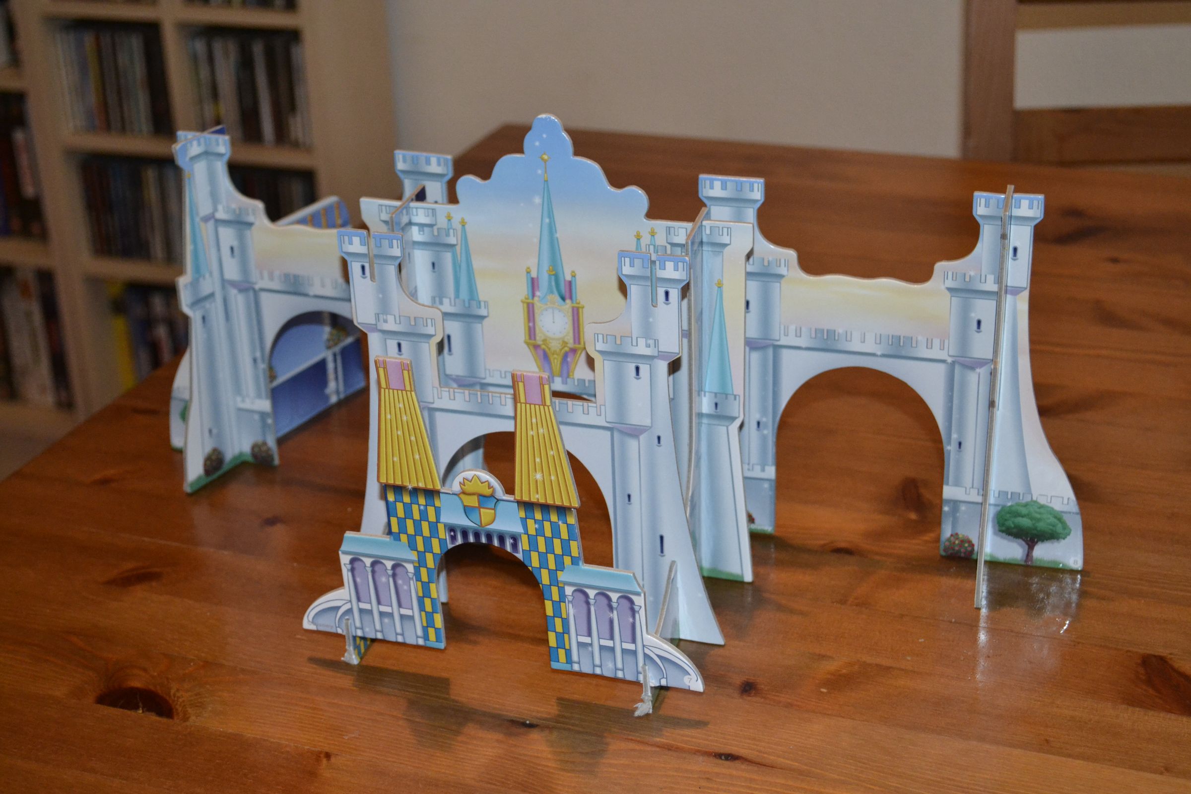 Fairy Castle ( Collapsible Dolls House ) : 6 Steps (with Pictures ...