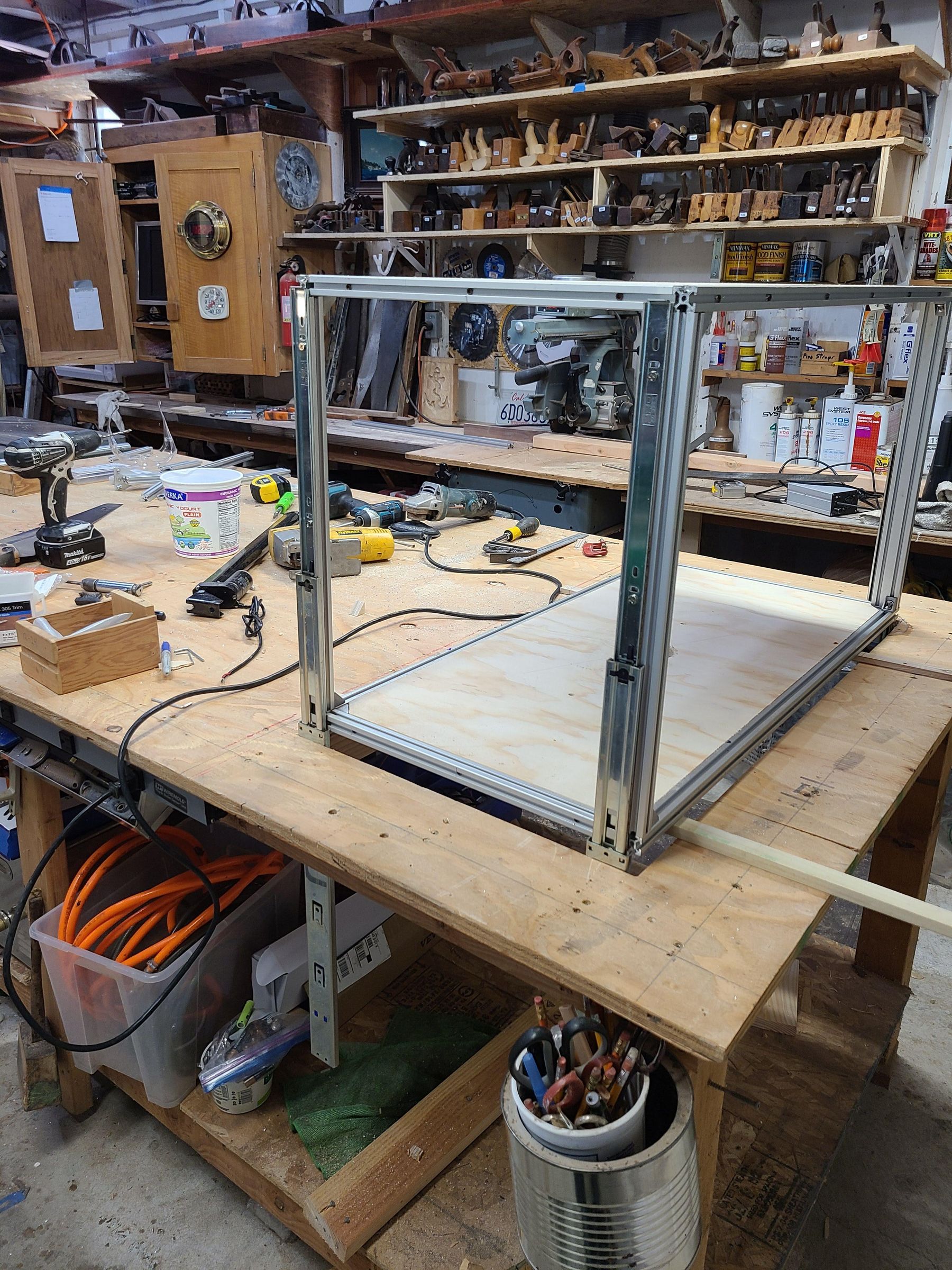 Powered Rising Shelf for a Workbench / Outfeed Table : 4 Steps (with ...