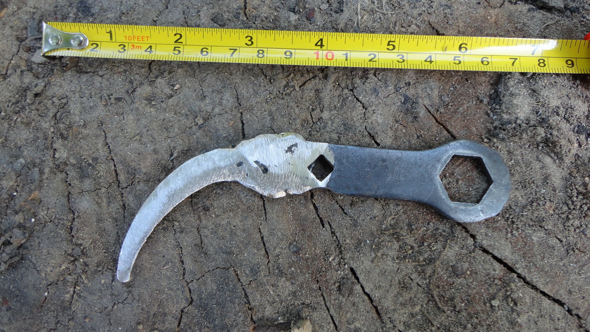Karambit Knife From a Hand Pruners + Broken Bicycle Tool - Instructables