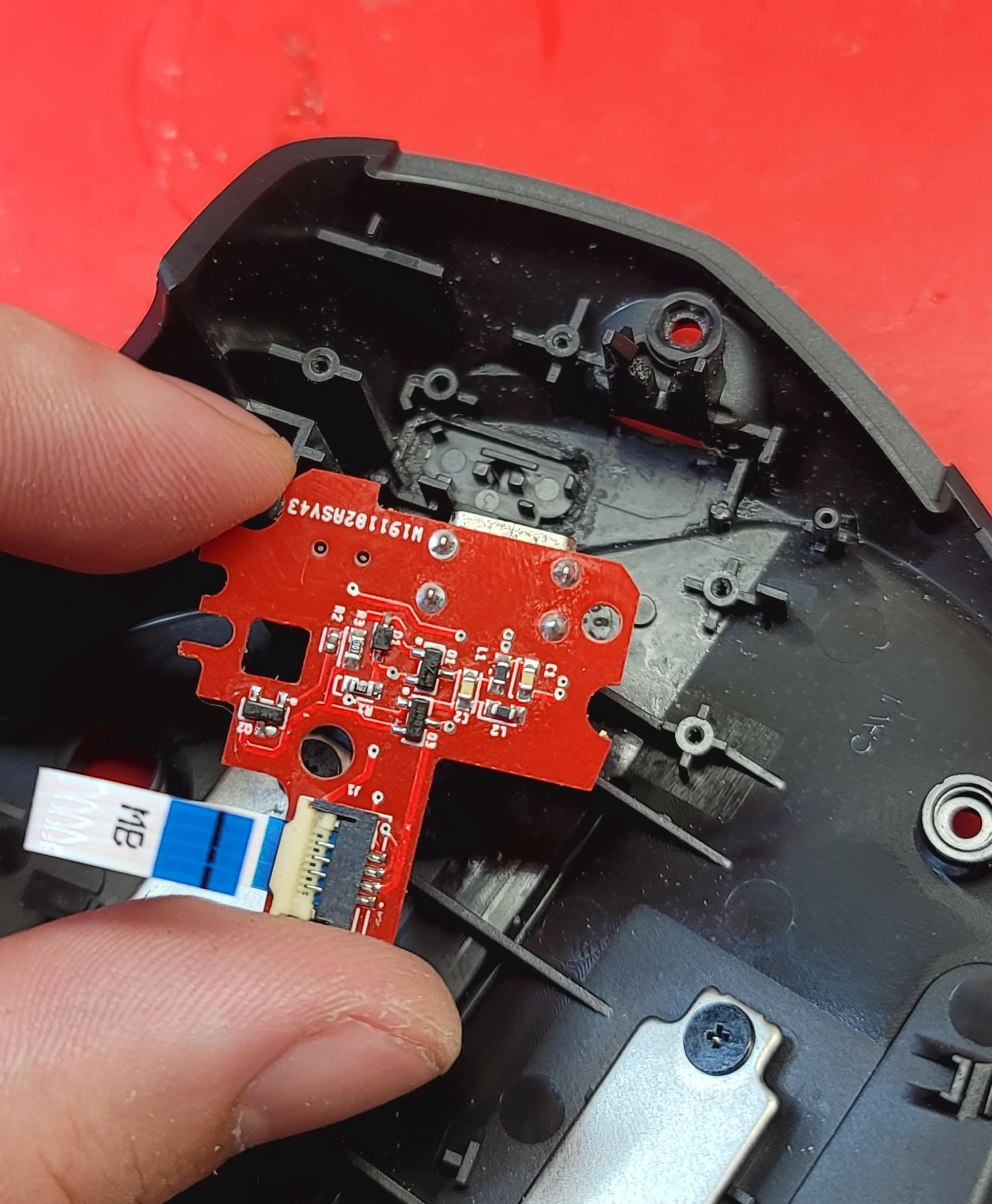 Converting the Logitech MXERGO Trackball Mouse to USB C : 6 Steps (with ...