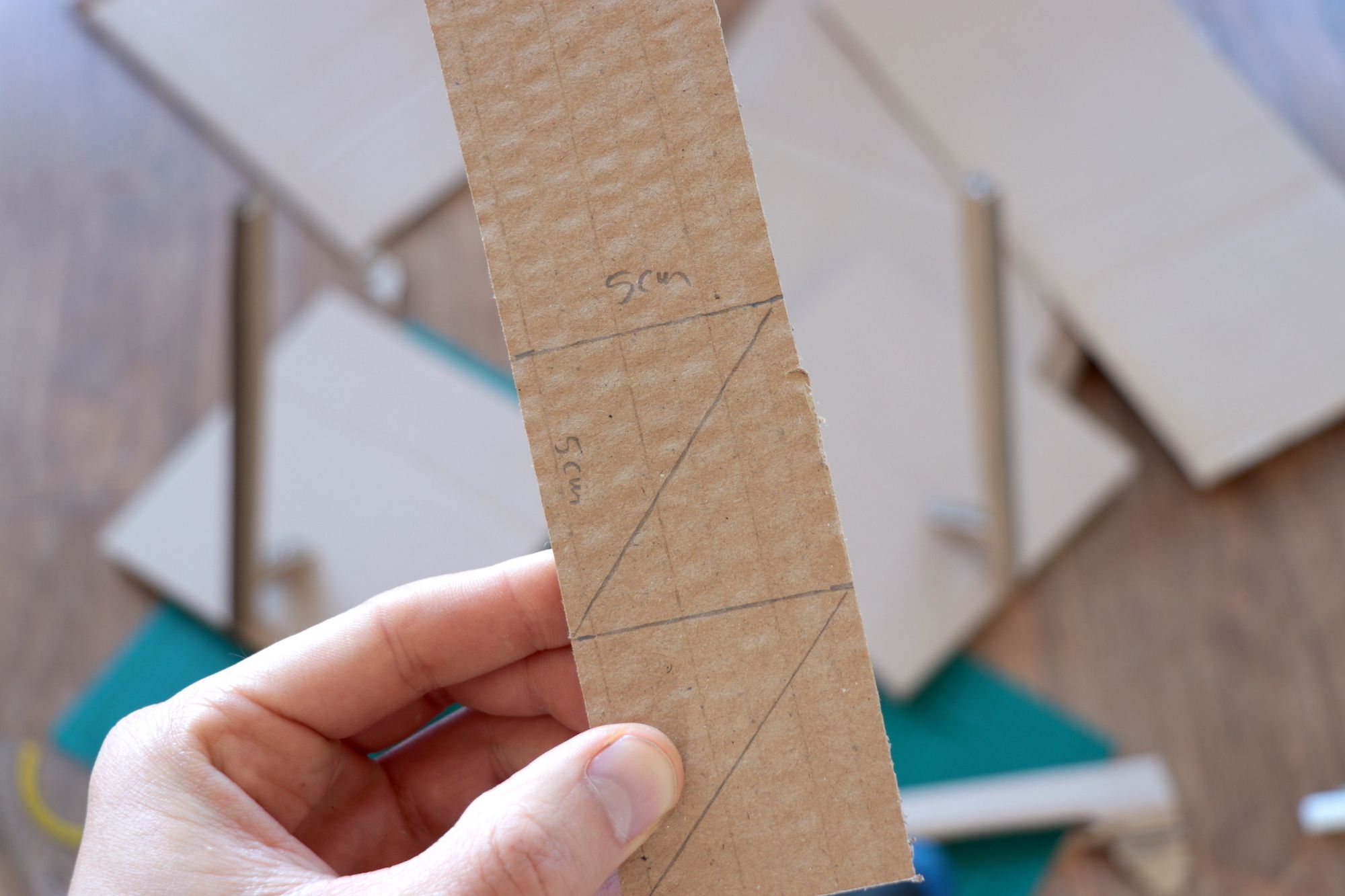 Levitating Side Table Made From Old Cardboard Boxes : 7 Steps (with ...
