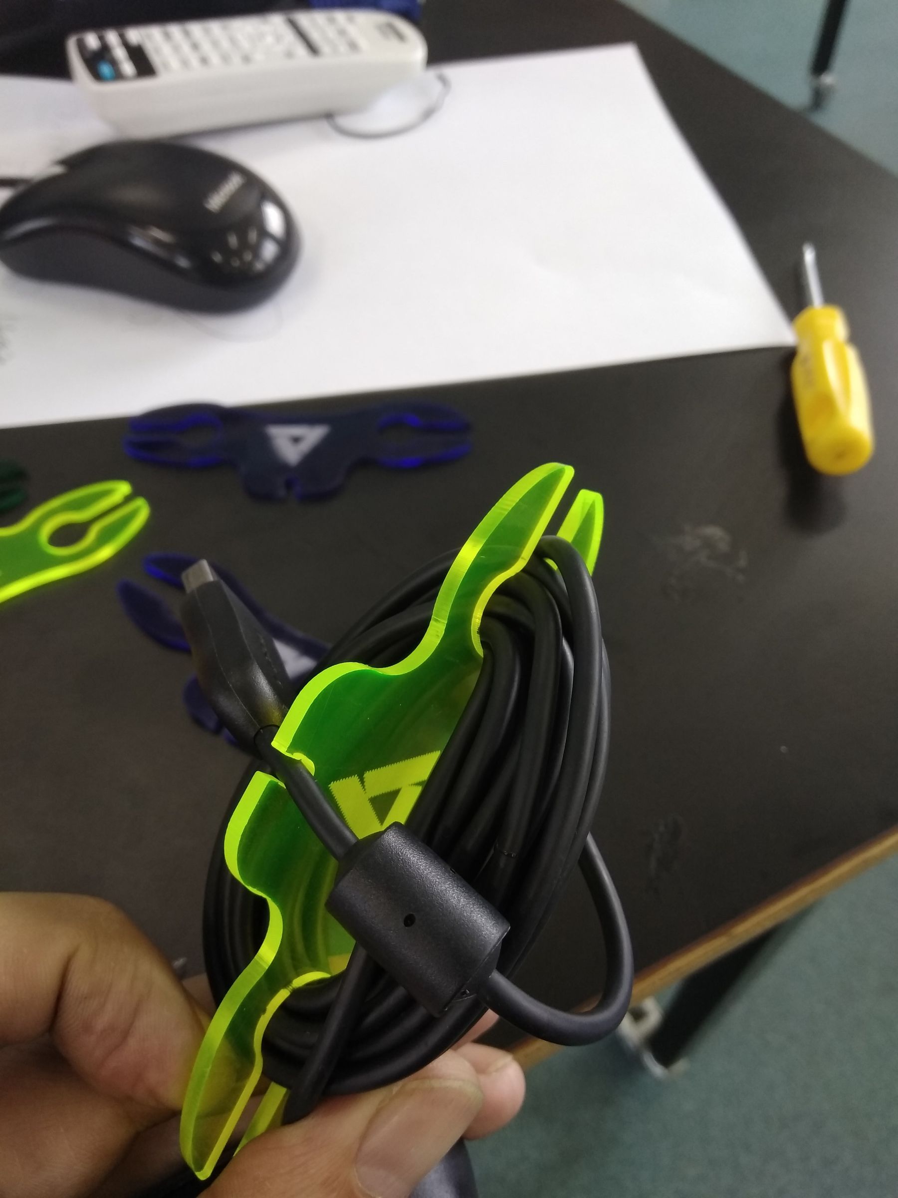 A Winder Cable Mouse - Instructables