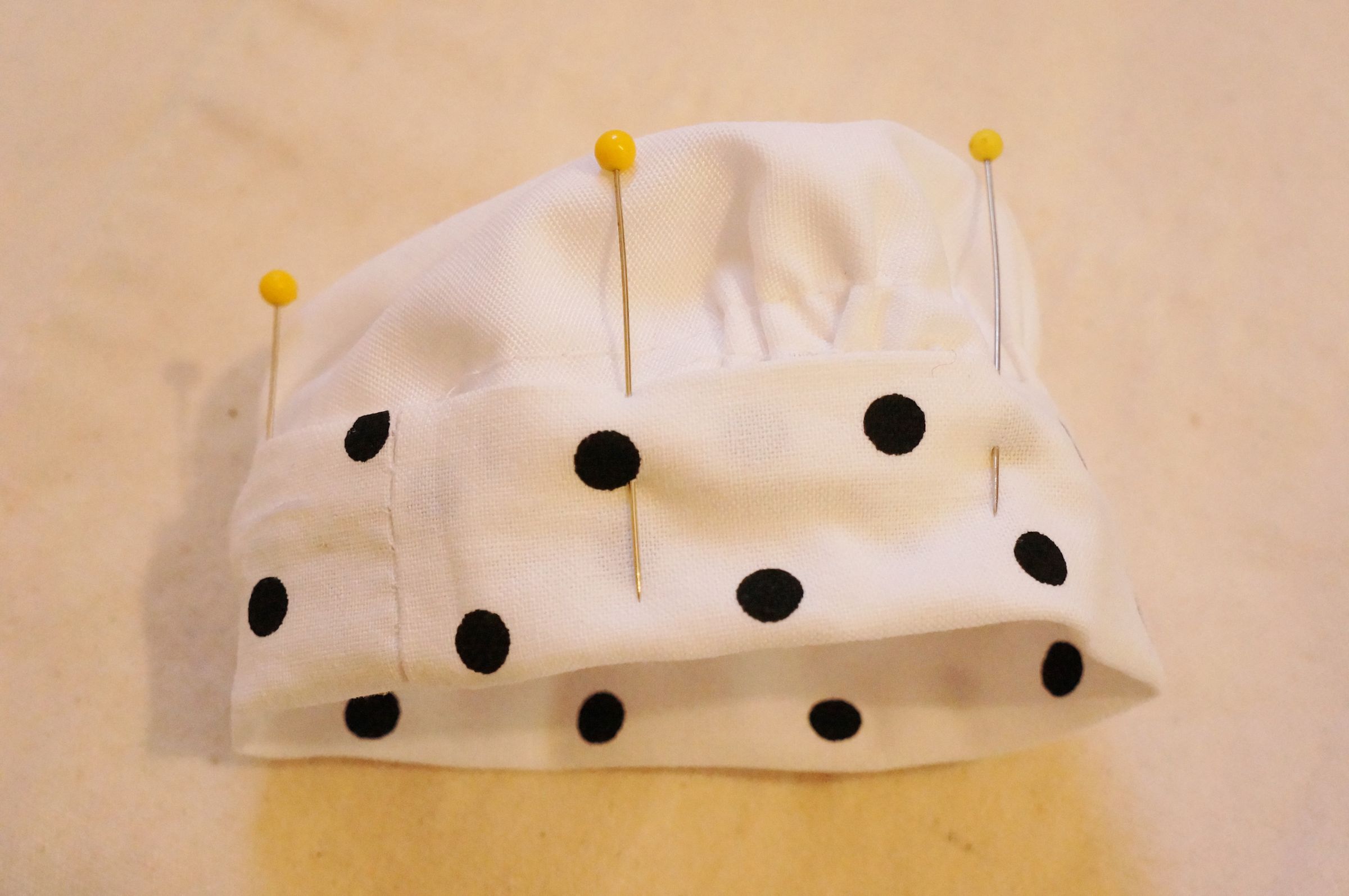 How to Make a Chef Hat Toque Pattern for Large or Small Pets : 12 Steps ...