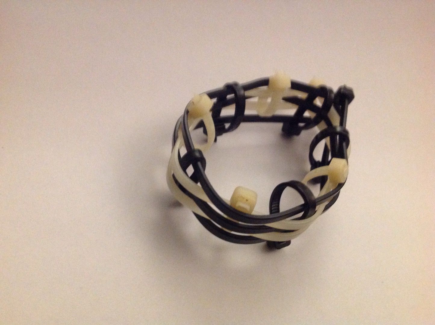 Zip Tie Bracelets : 4 Steps (with Pictures) - Instructables