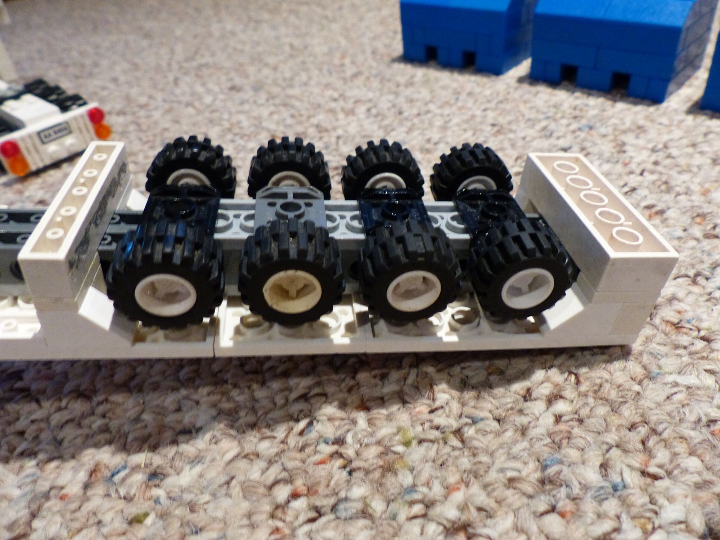 Lego Semi, Trailer, Forklift, and Crates : 4 Steps - Instructables