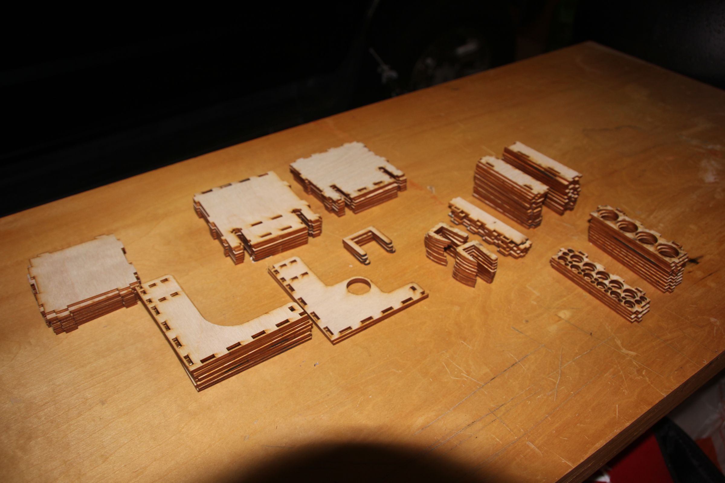 Expandable Workbench Tool Stand : 4 Steps (with Pictures) - Instructables