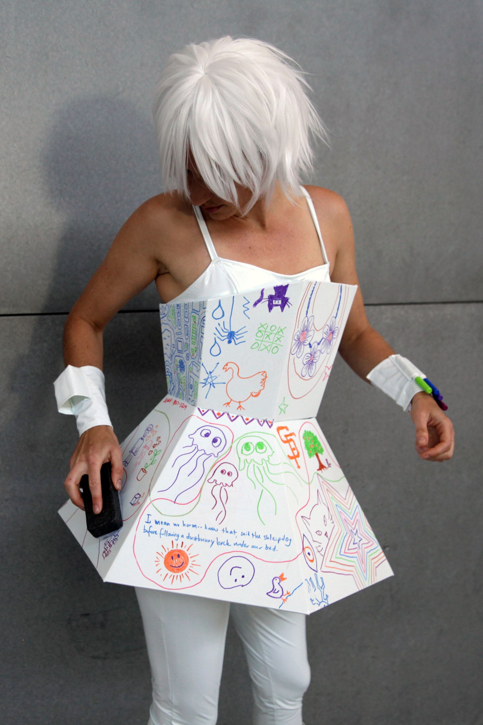 Whiteboard Costume : 11 Steps (with Pictures) - Instructables