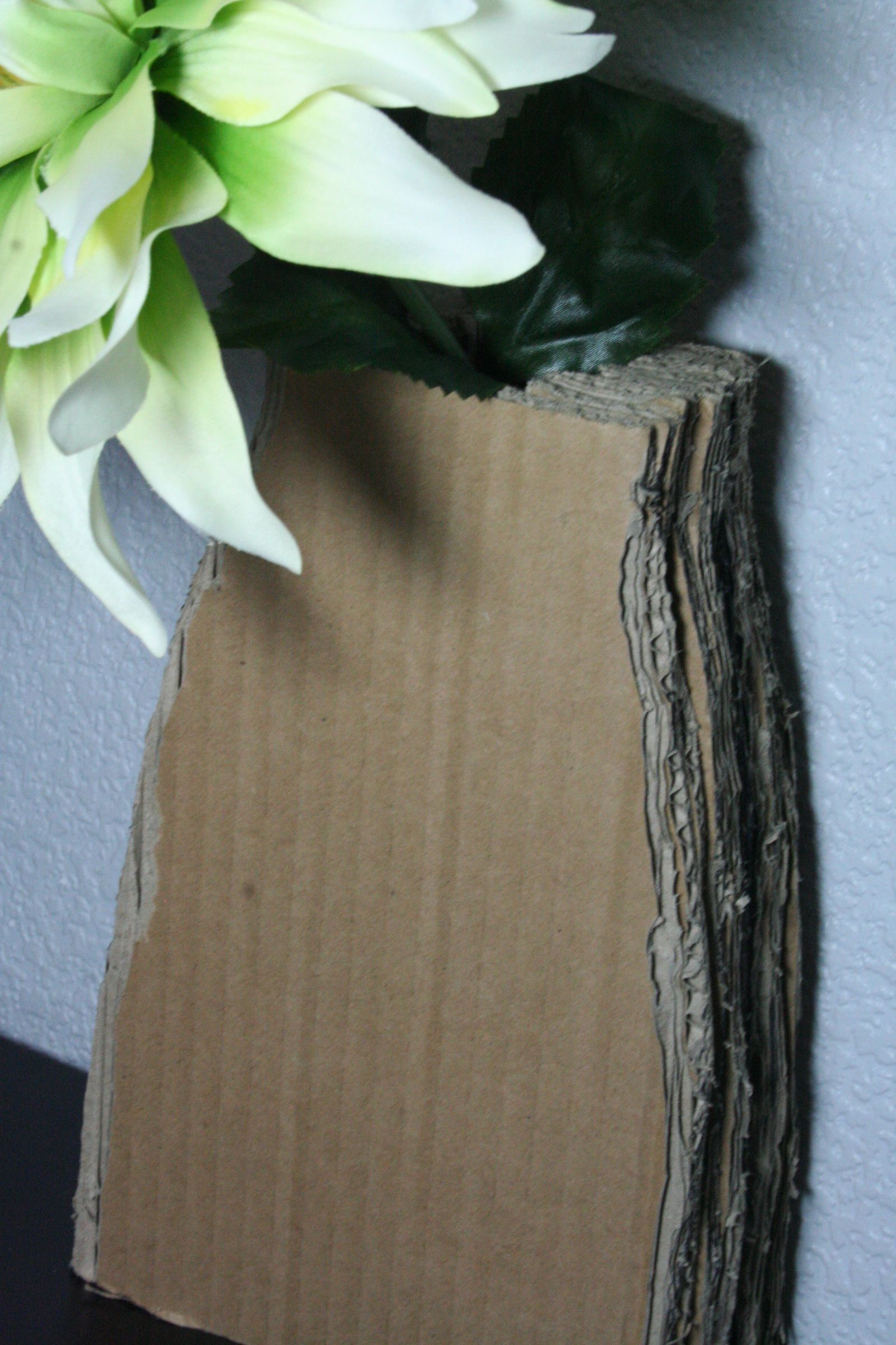 Cardboard Vase : 4 Steps (with Pictures) - Instructables