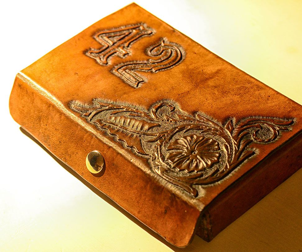 Leather Domino Case : 23 Steps (with Pictures) - Instructables