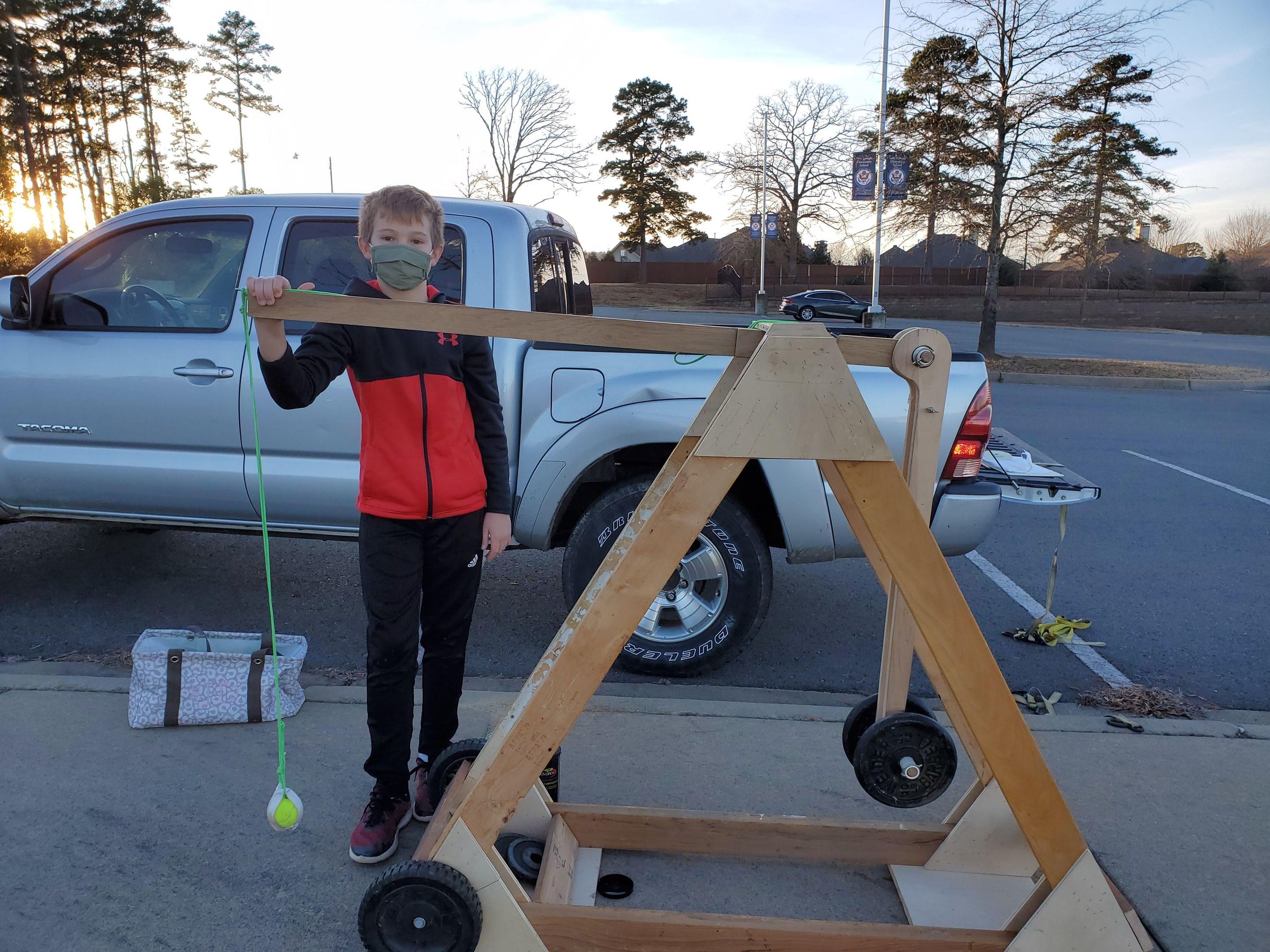 How To Build A Catapult That Can Launch Tennis Ball Automatic Catapult