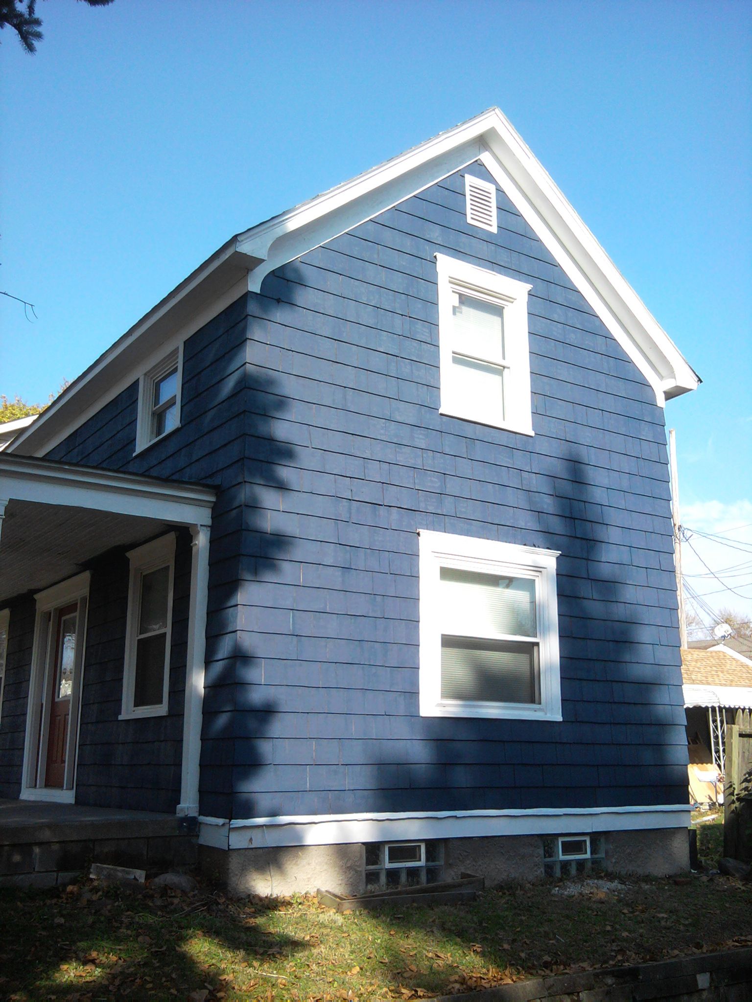 Refinish and Stain Wood Siding : 4 Steps (with Pictures) - Instructables
