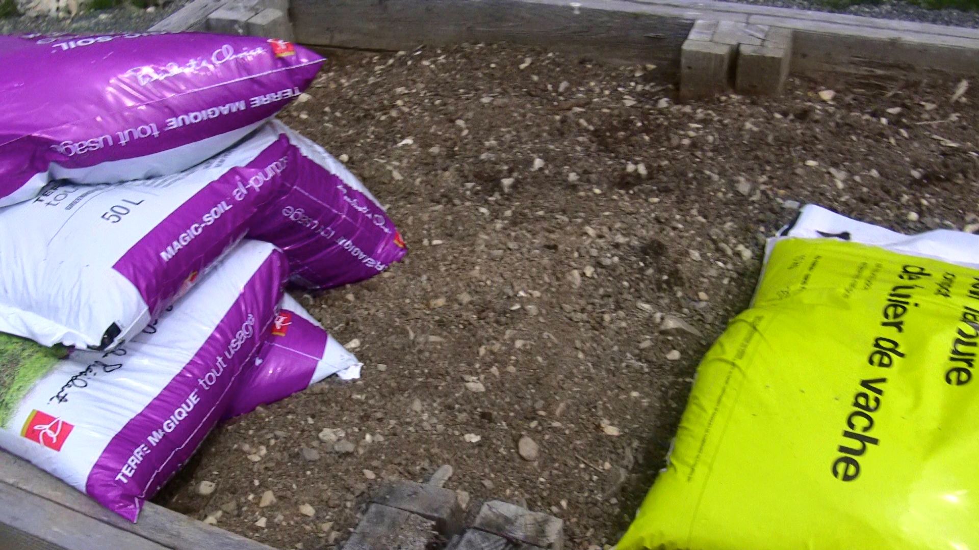 Electric Garden Slug Fence : 4 Steps (with Pictures) - Instructables