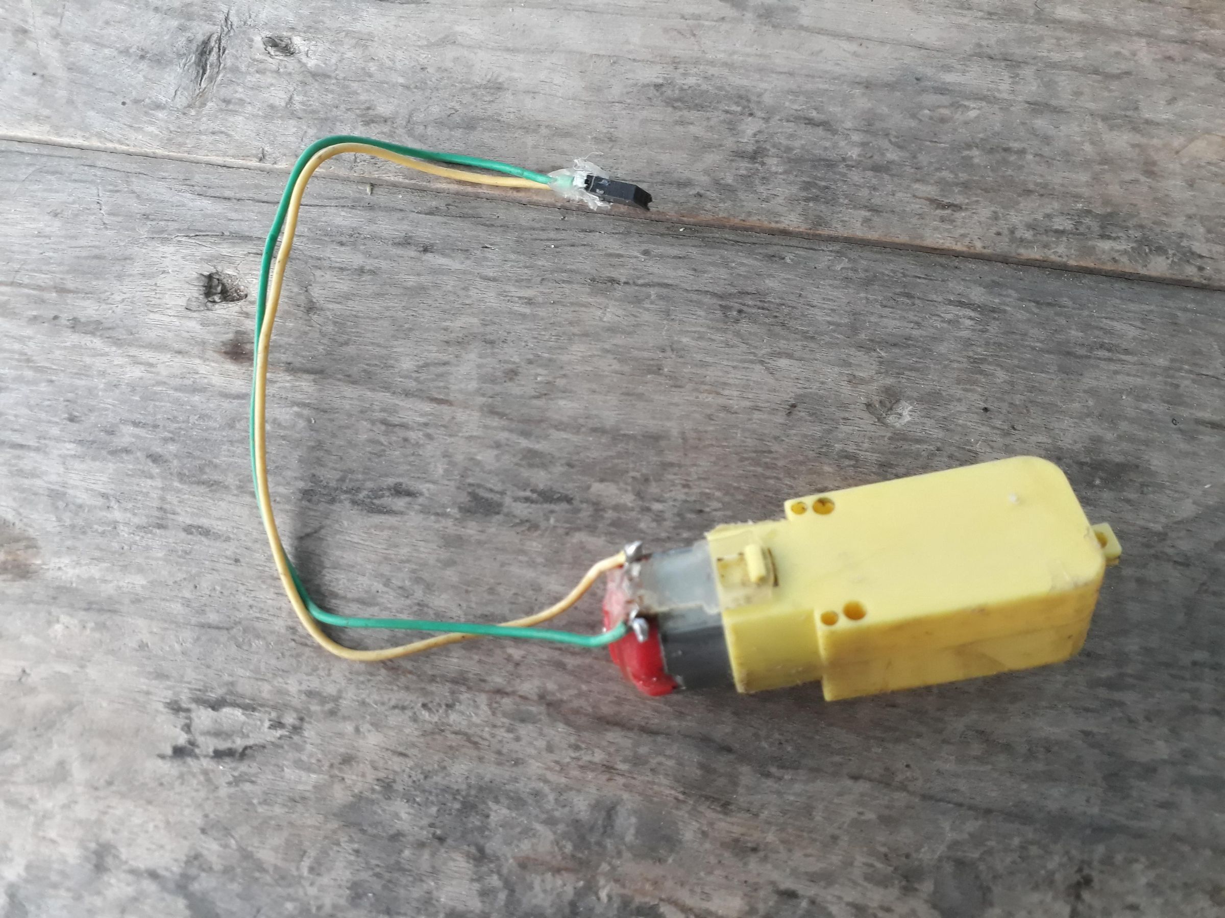 Handheld Generator Using DC Gear Motor : 3 Steps - Instructables