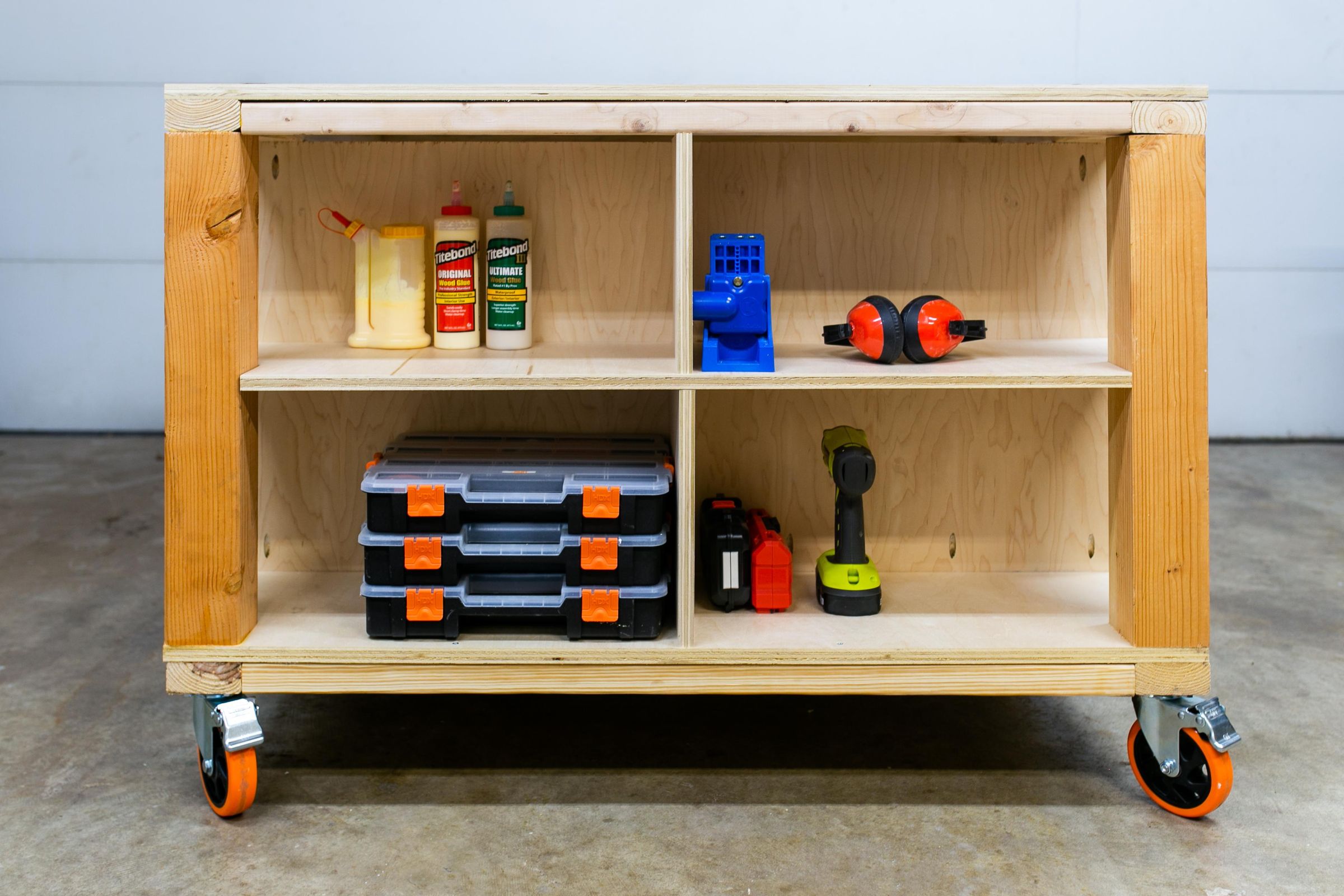 EASY DIY Workbench! Mobile With Storage : 9 Steps (with Pictures ...