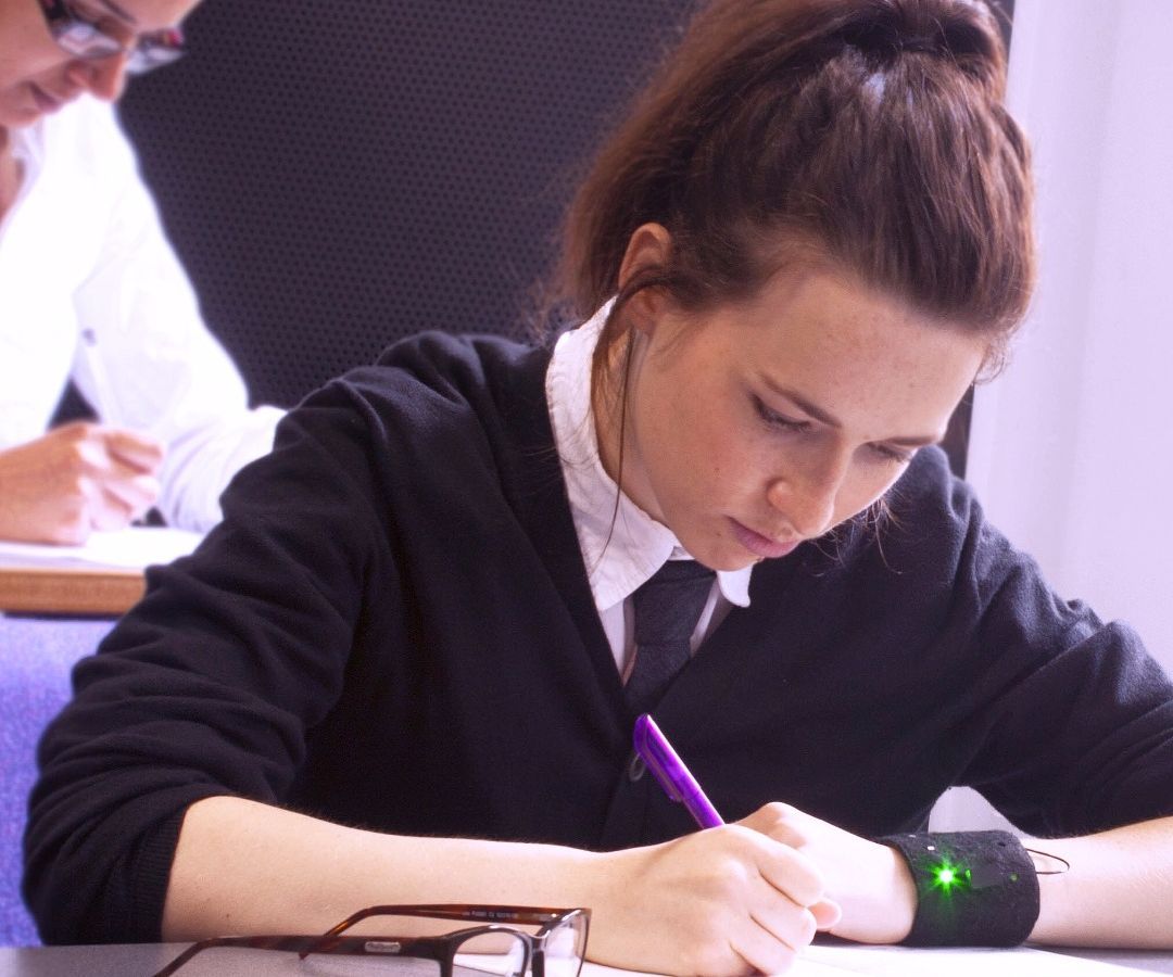 SMARTBAND : 12 Steps - Instructables