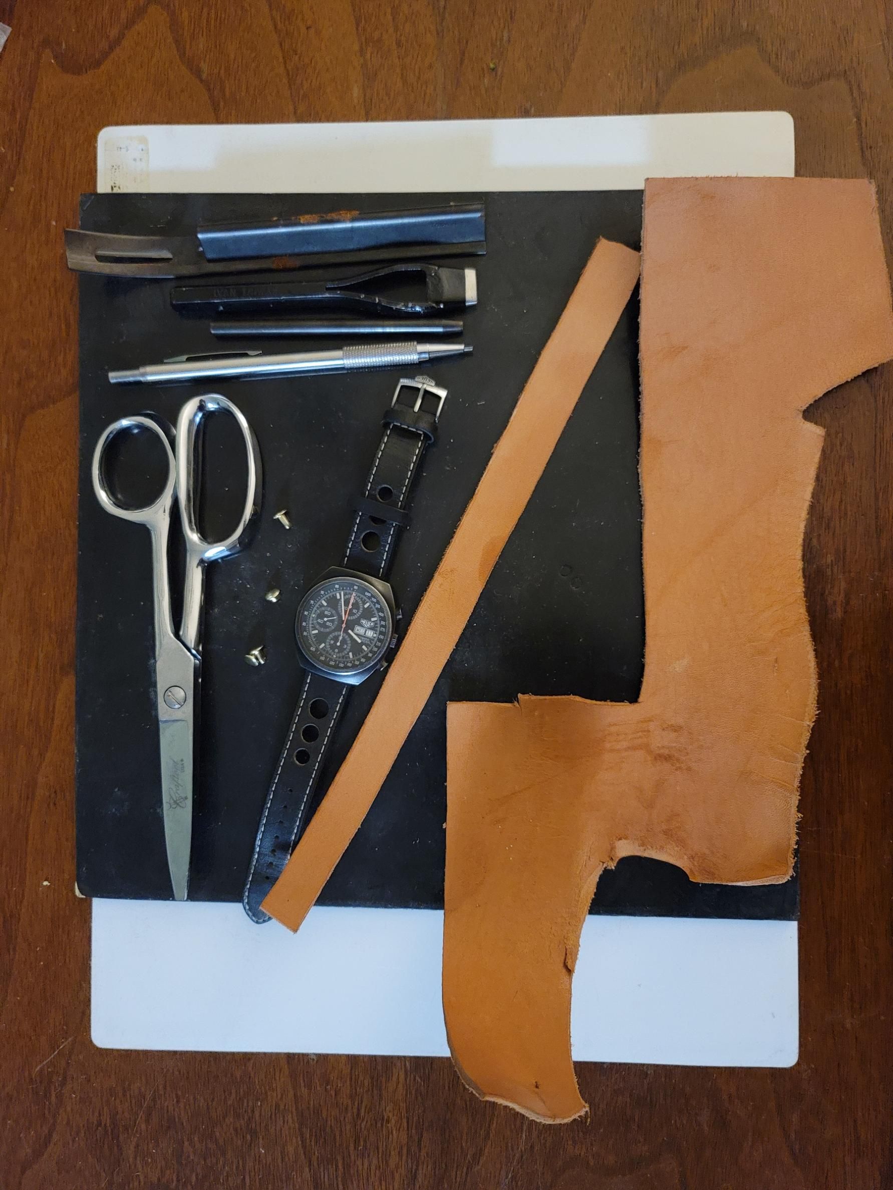Custom Leather Watchbands : 10 Steps (with Pictures) - Instructables