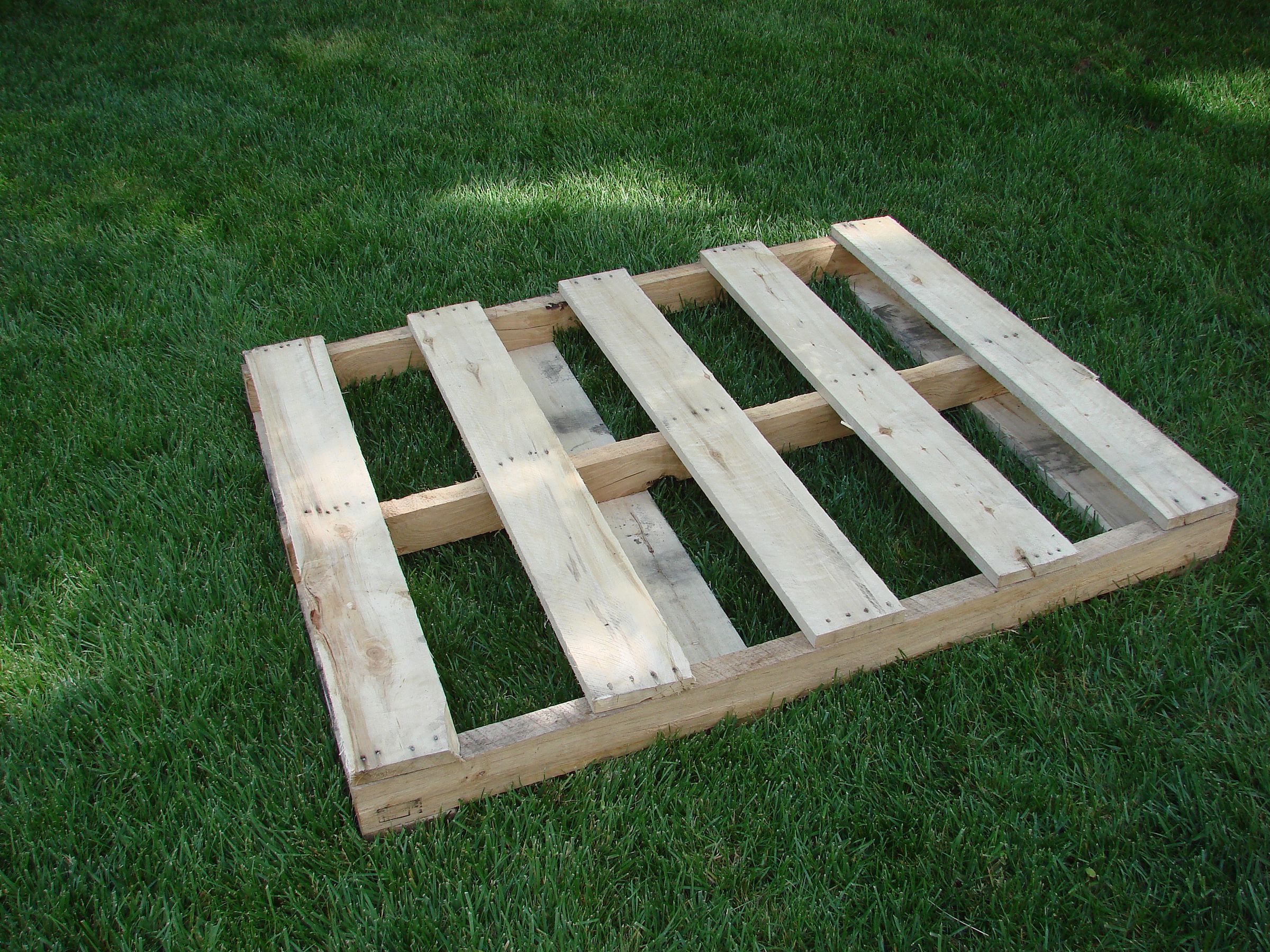 Recycled Pallet Rain Barrel Stand : 10 Steps (with Pictures ...