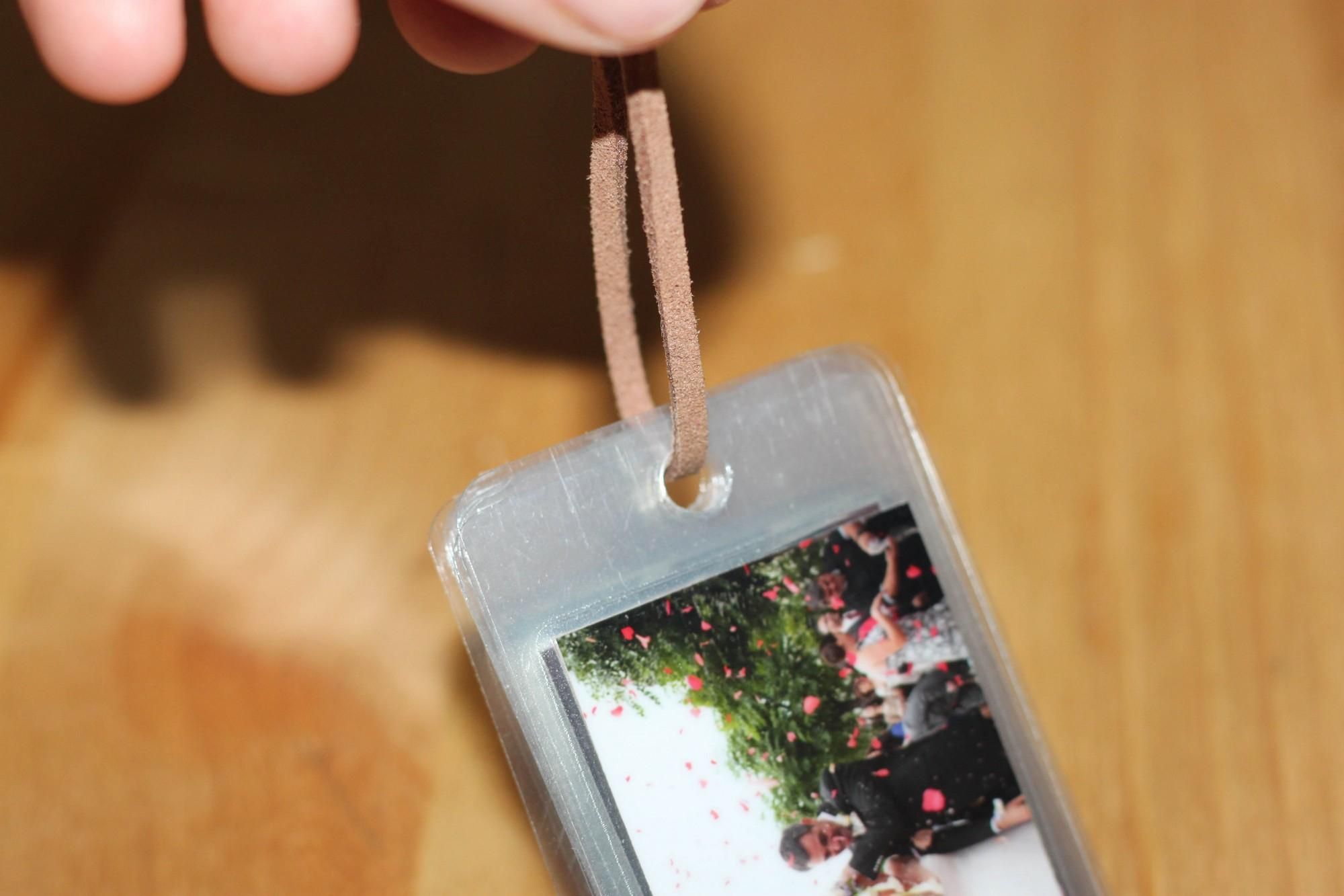 Keychain Photo Album : 6 Steps (with Pictures) - Instructables