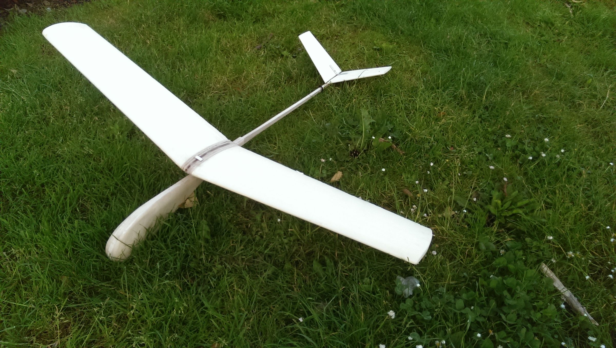 Foldable Glider : 7 Steps - Instructables