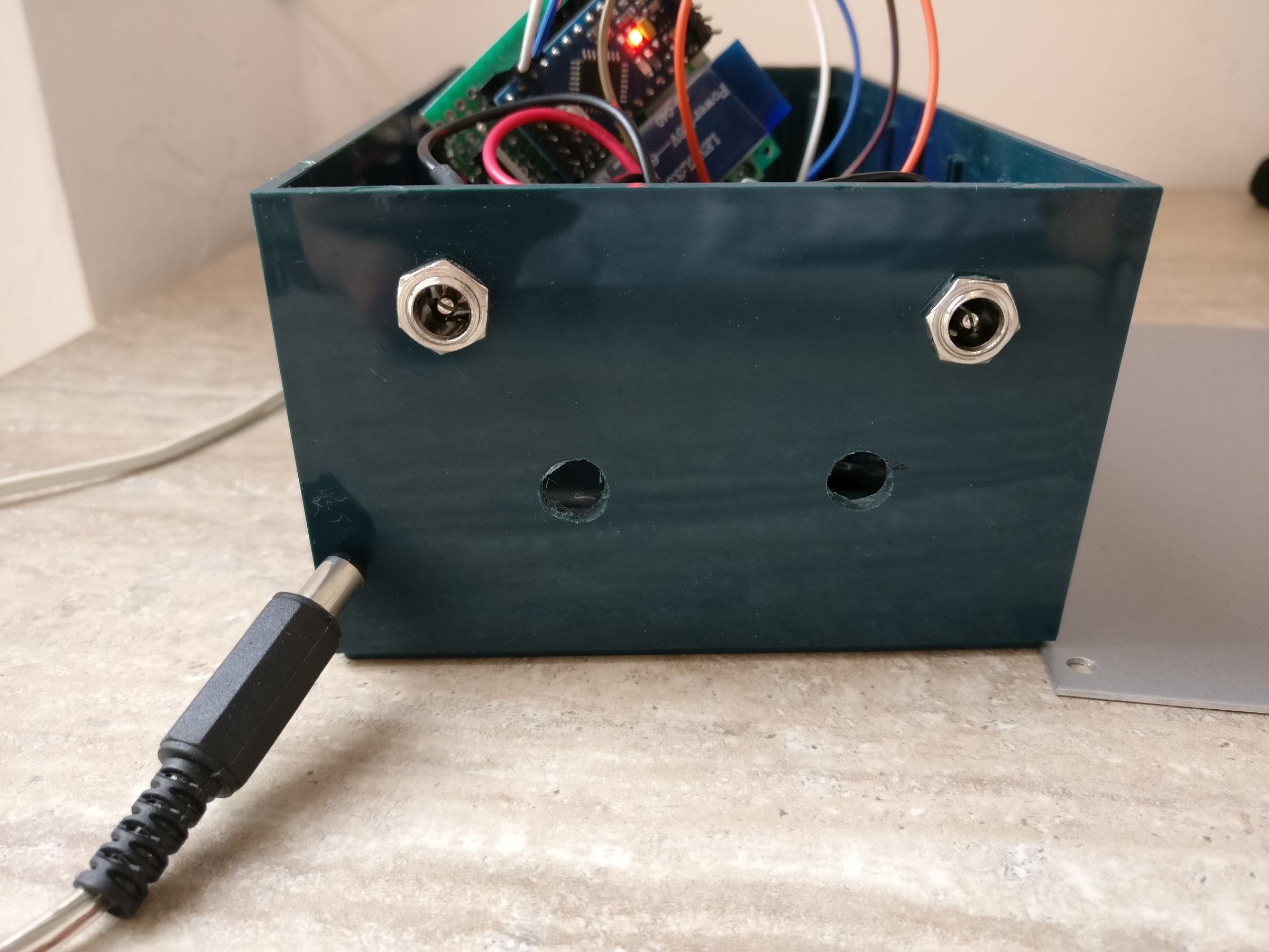 Automated Windows Shades : 6 Steps (with Pictures) - Instructables