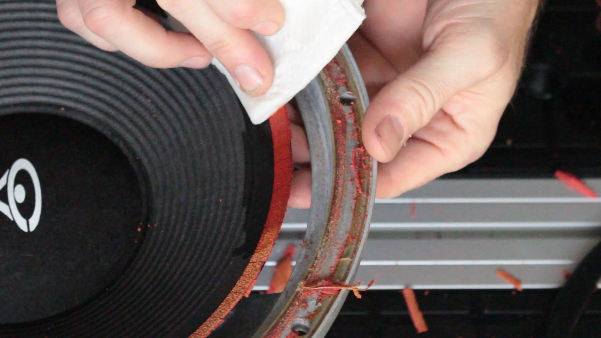 Fix a Speaker by Replacing the Foam Edge : 13 Steps (with Pictures ...