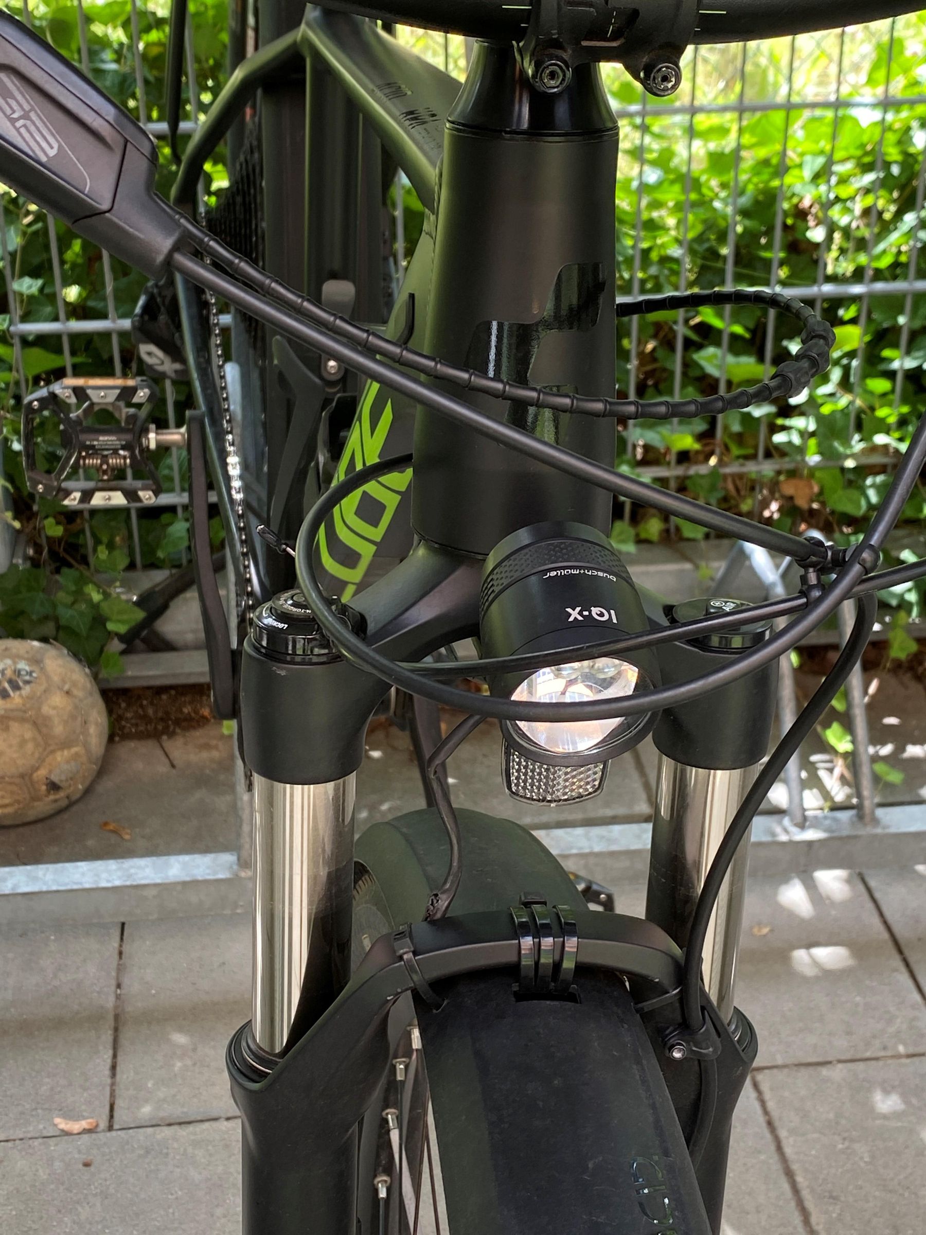 Headlight Mount for Mountain Bike : 3 Steps - Instructables