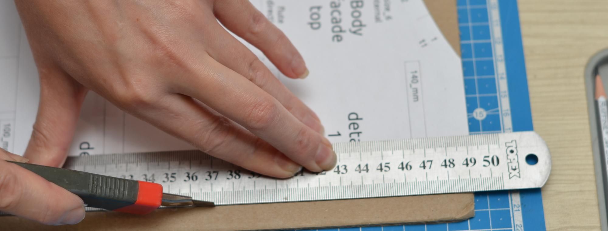 DIY Dress Form — Step-by-Step Instruction : 8 Steps (with Pictures ...