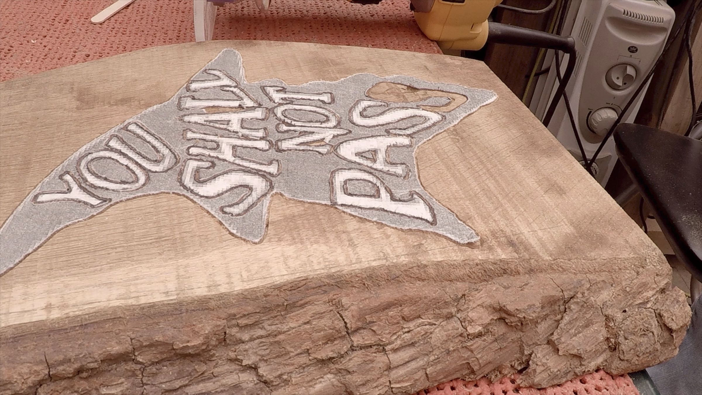 Hand Router Plaque : 5 Steps (with Pictures) - Instructables