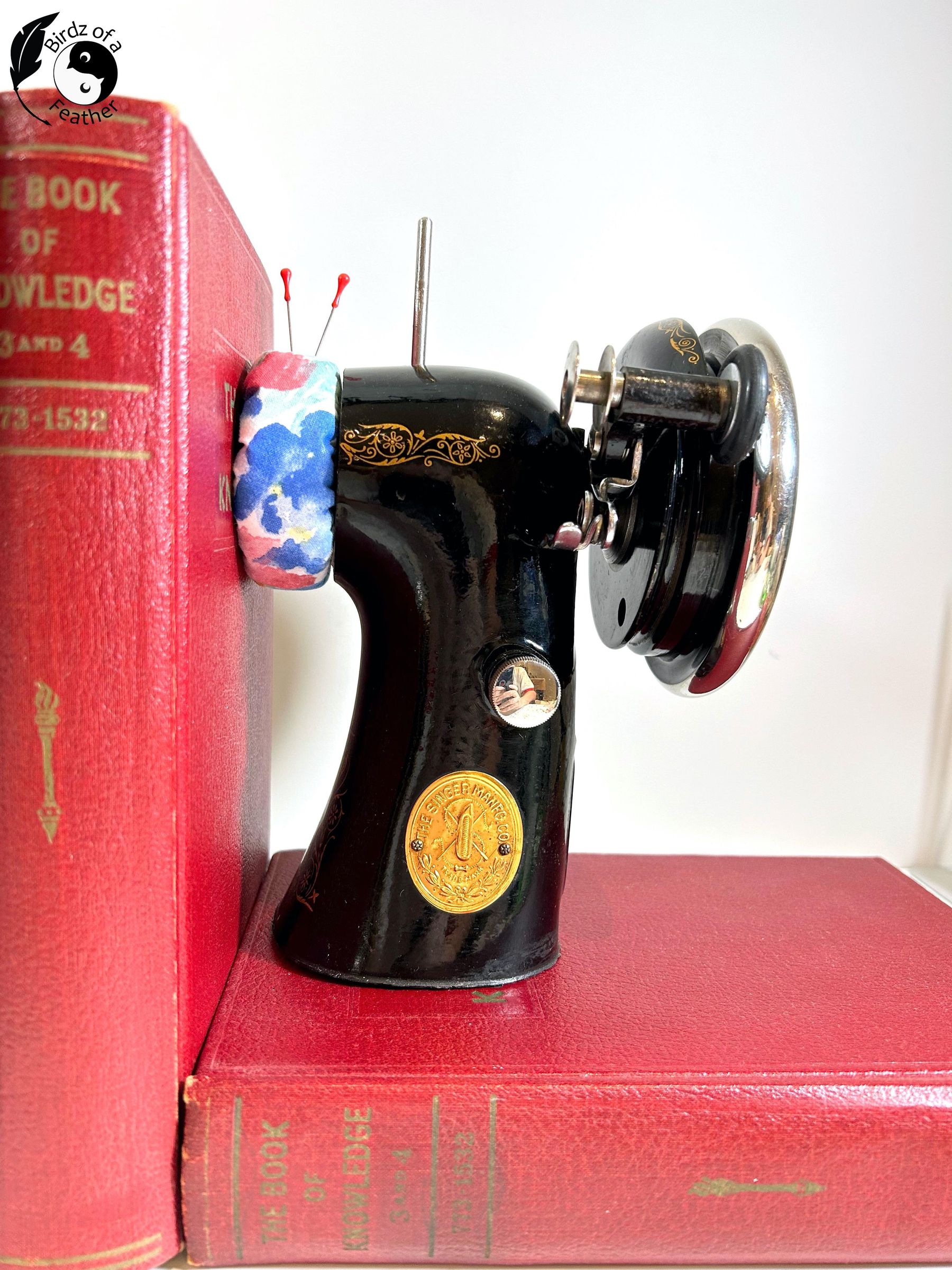 How to Turn an Old Sewing Machine Into Book Ends With a Twist : 18 ...