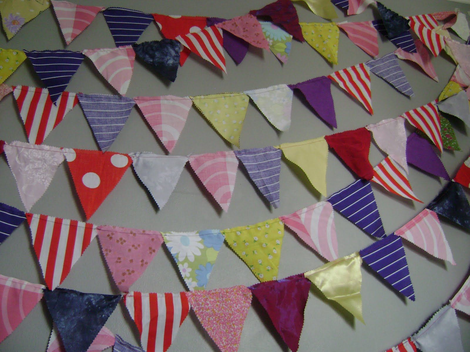 Make Miles of Bunting Without Going Crazy : 4 Steps (with Pictures ...