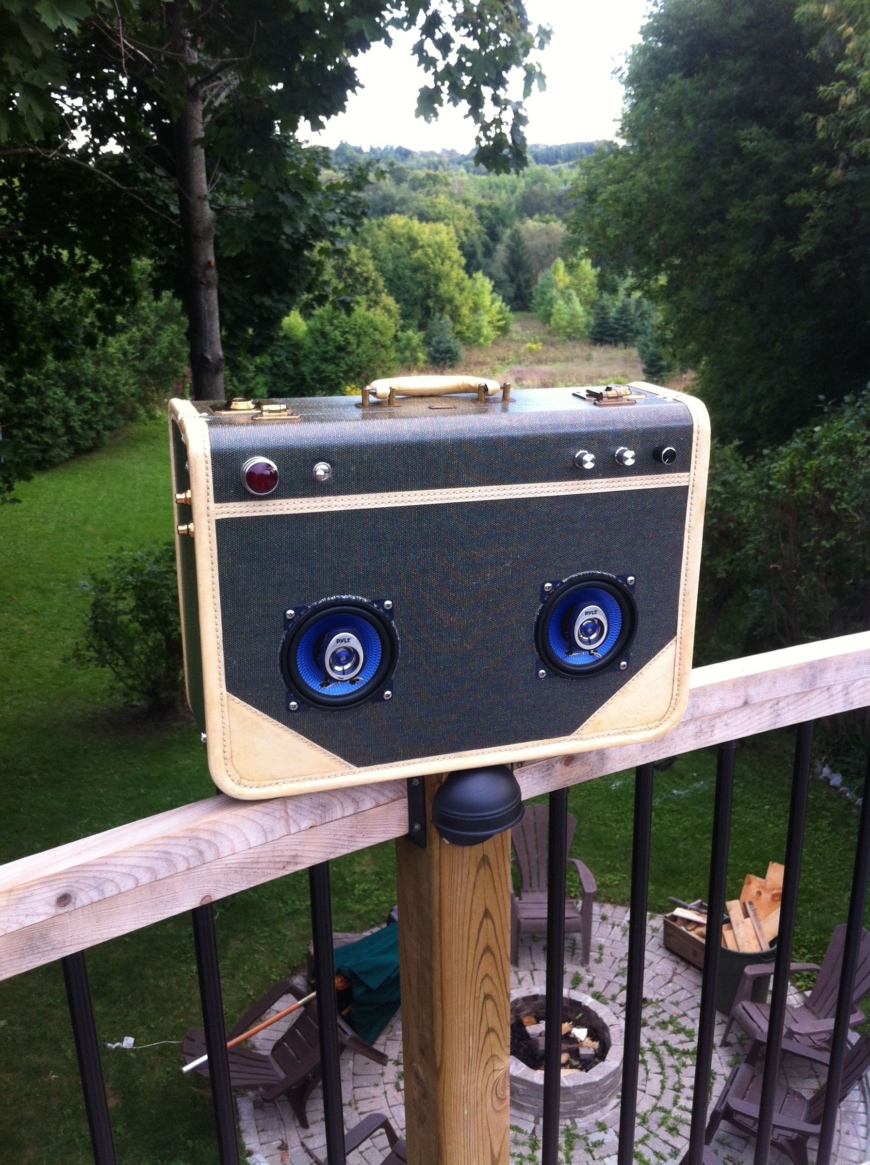 Vintage Beat Box Suitcase : 7 Steps (with Pictures) - Instructables