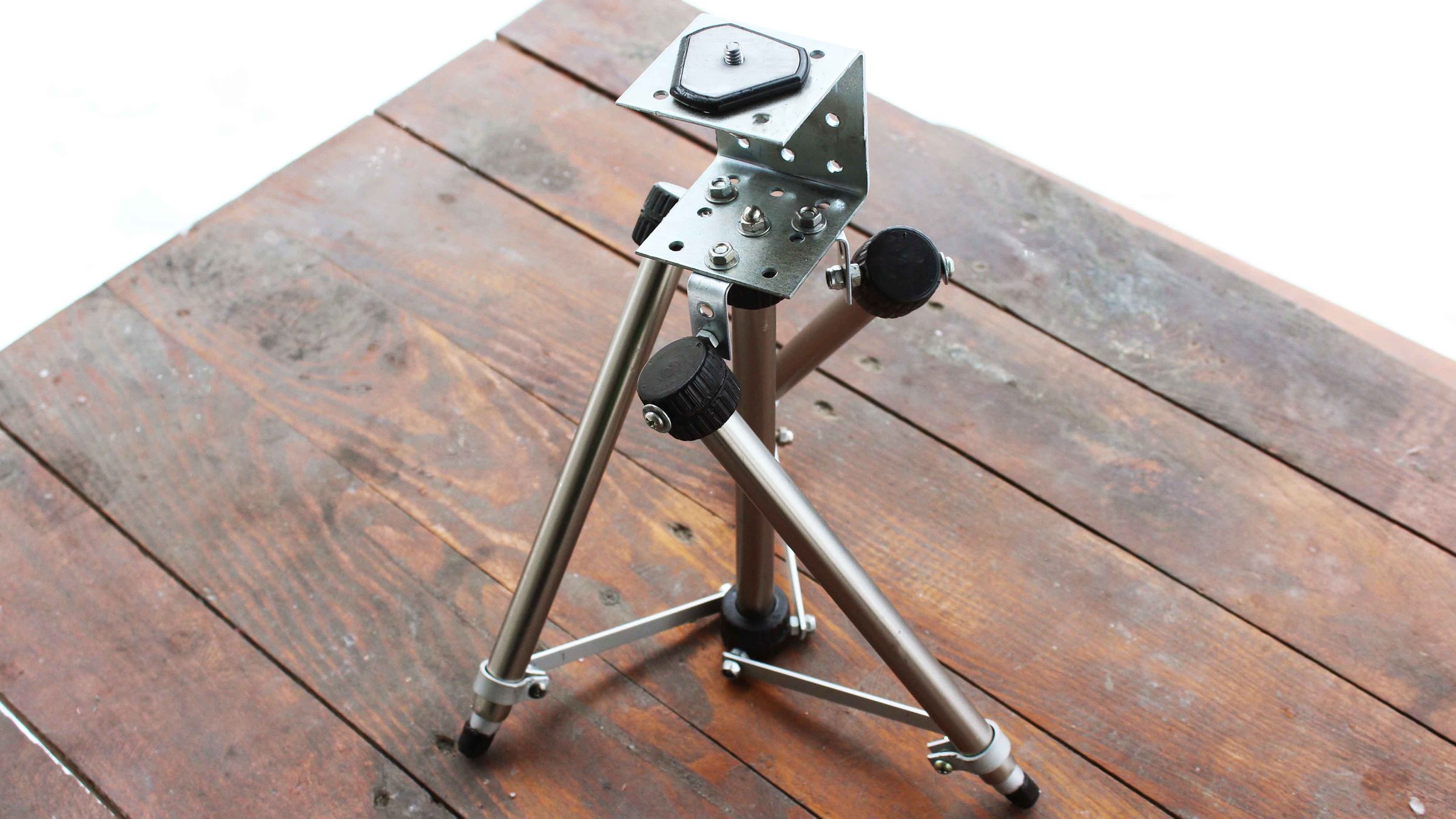 Homemade Tripod : 9 Steps (with Pictures) - Instructables