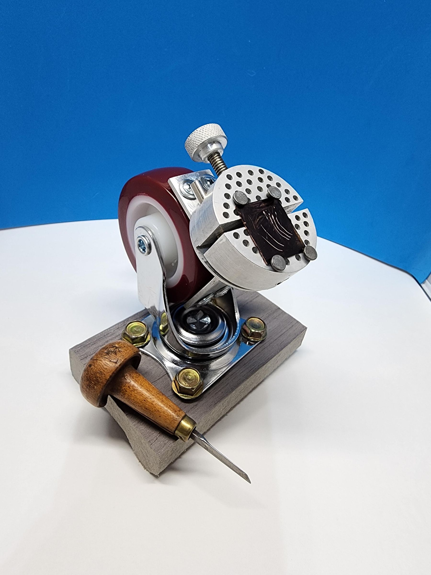Engraving Vise, Mini Swivel - Using a Locking Caster : 11 Steps ...