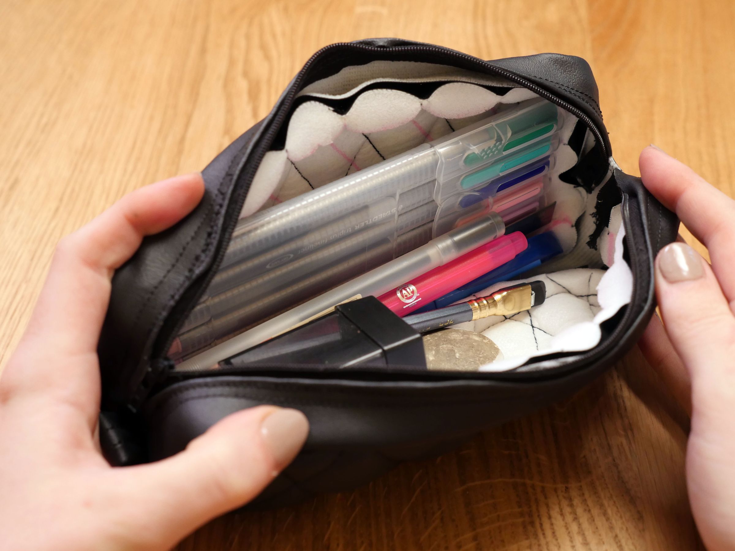 Quilted Vinyl Pencil Case : 7 Steps (with Pictures) - Instructables