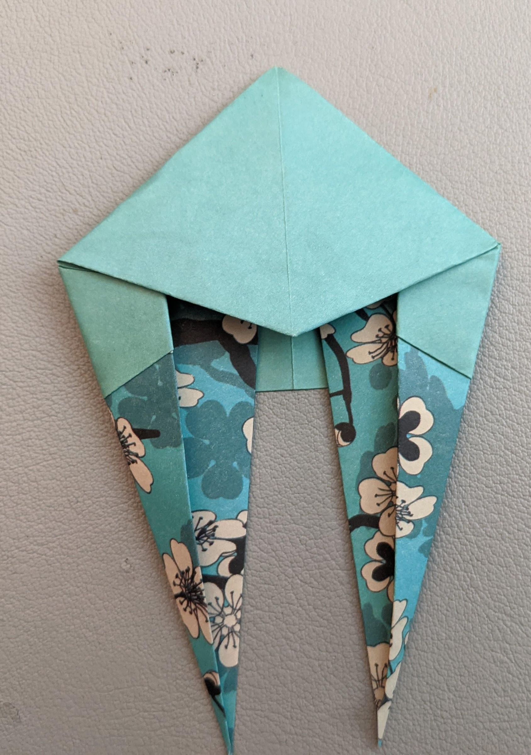 Origami Walrus Bookmark V2 : 9 Steps - Instructables