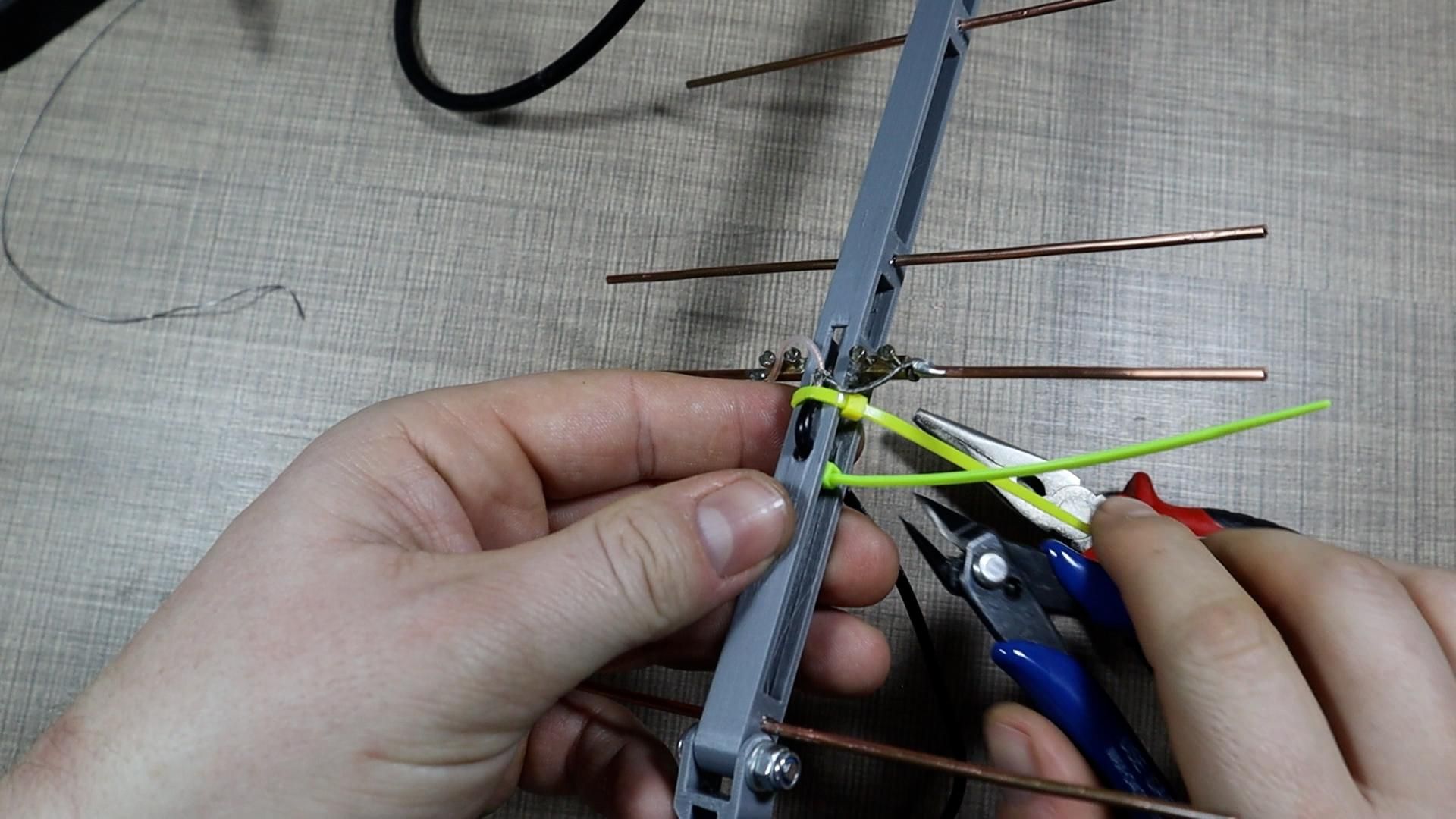 DIY Yagi Antenna for LoRa : 6 Steps (with Pictures) - Instructables