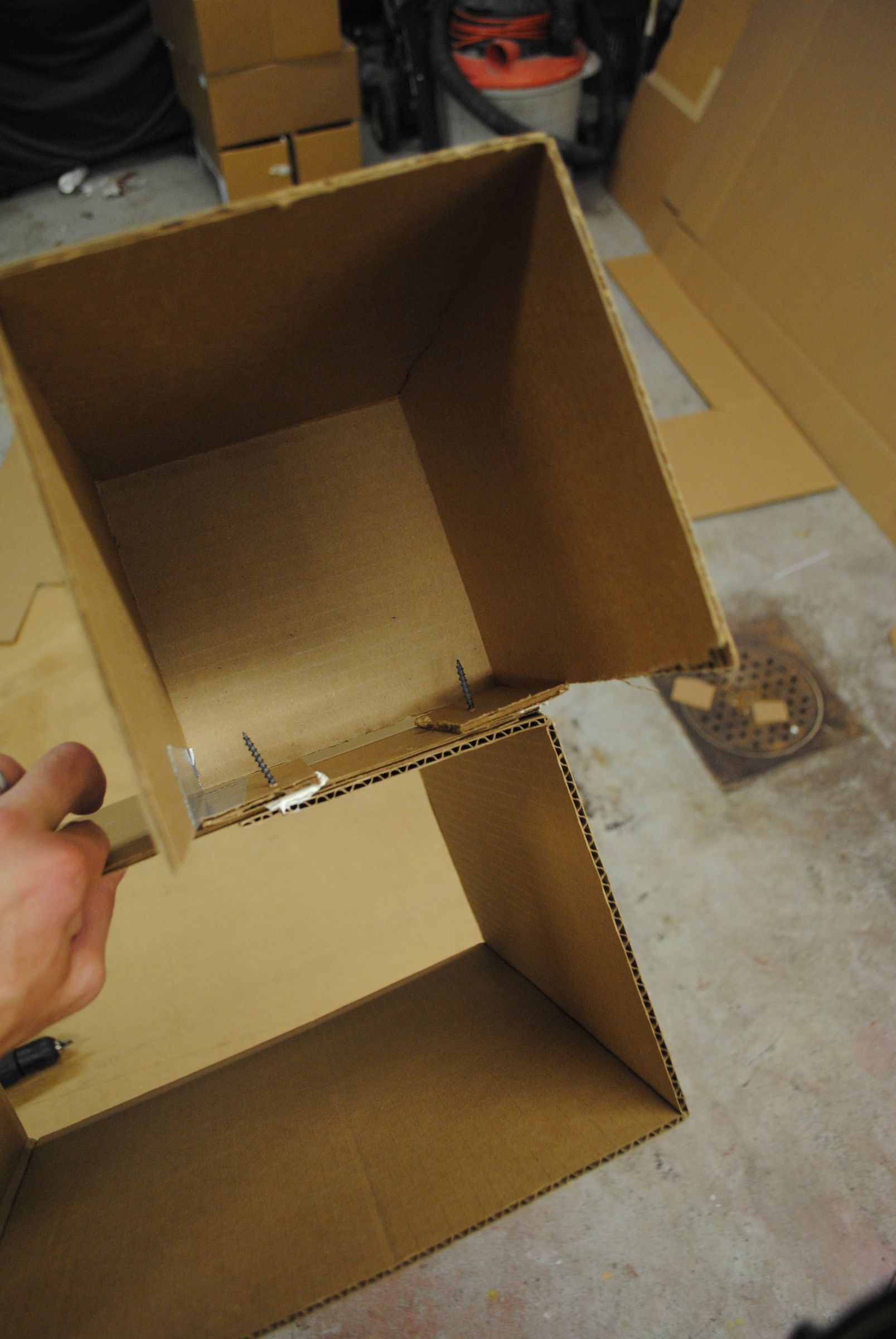 Telescoping Minecraft Creeper Costume : 7 Steps (with Pictures ...