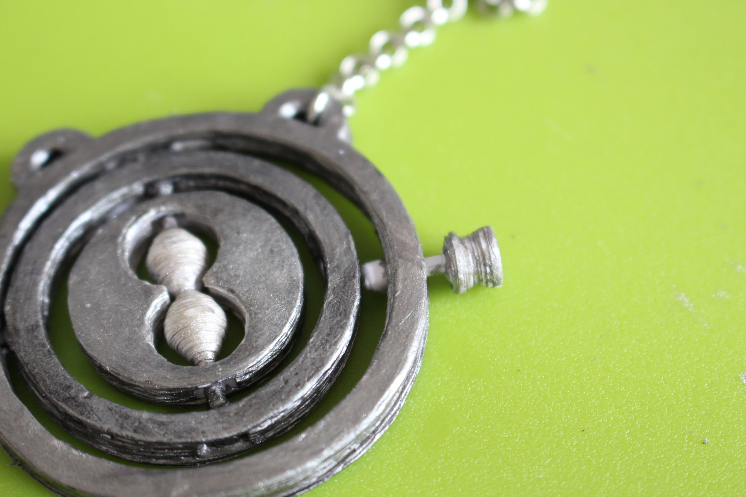 Paper Timeturner Necklace : 35 Steps (with Pictures) - Instructables